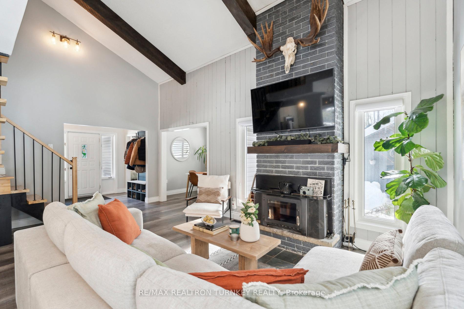 22 Slalom Drive, Oro-Medonte, ON L0K 1N0