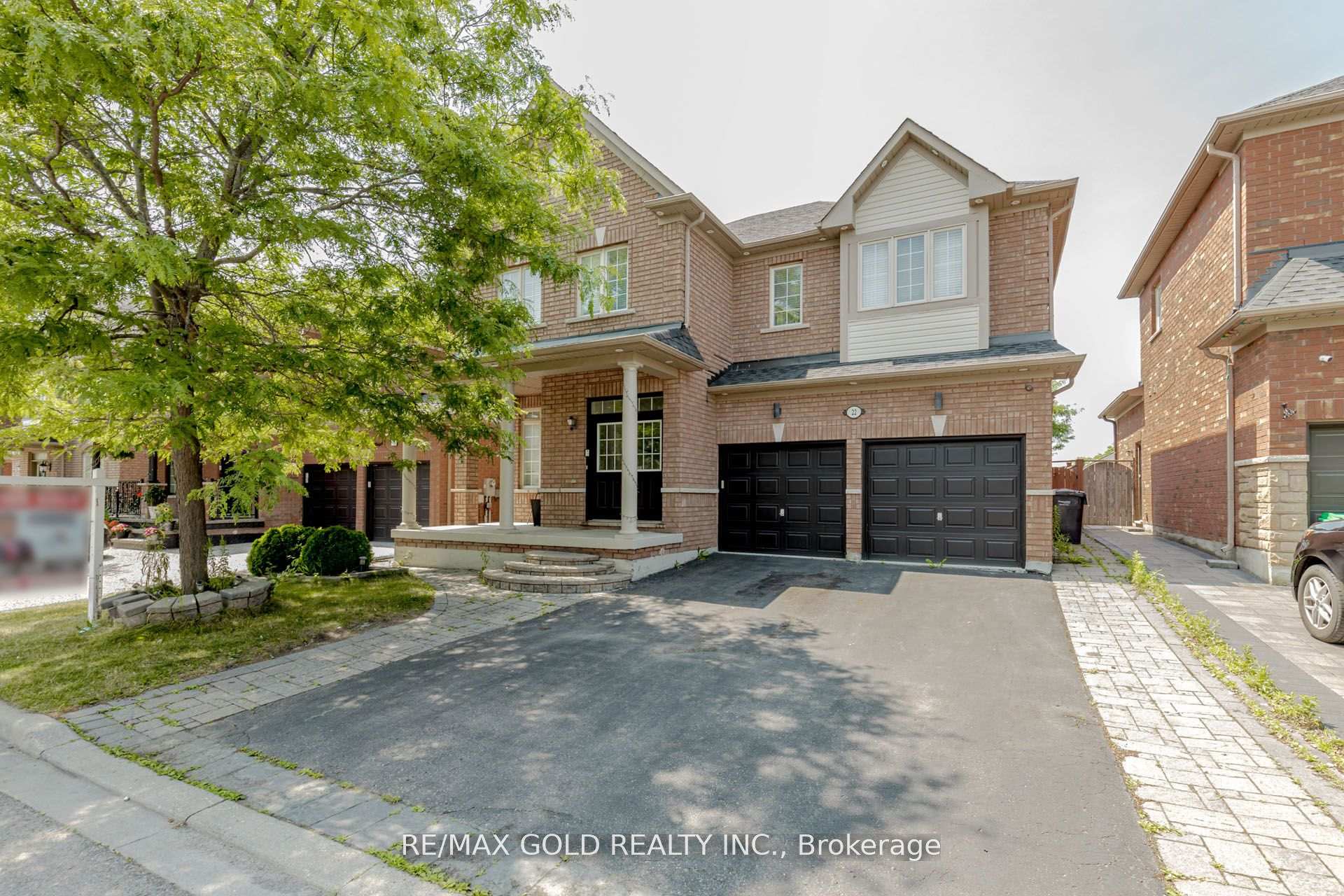 22 Ungava Bay Road, Brampton, ON L6R 3M5