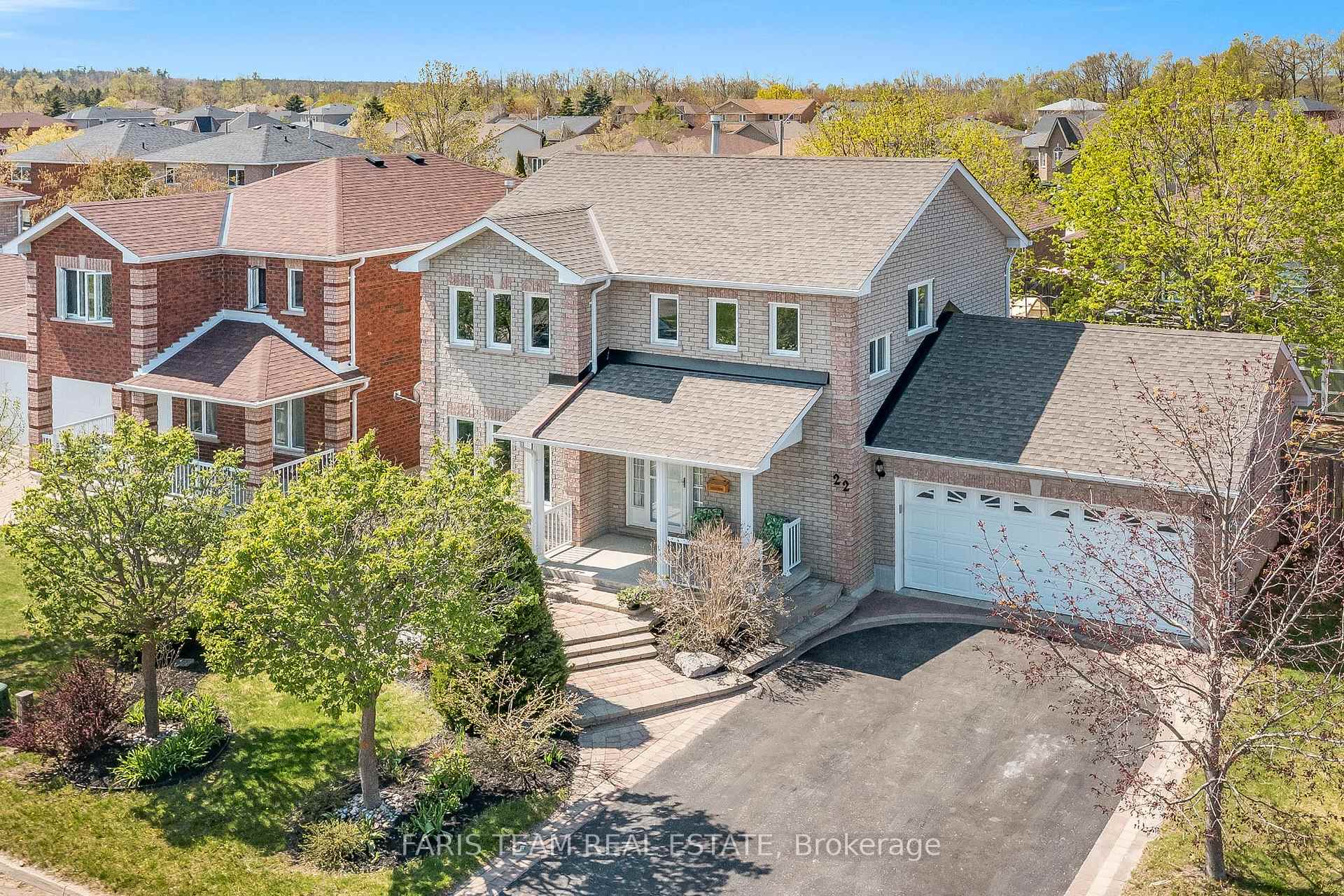 22 Watson Drive, Barrie, ON L4M 6W3