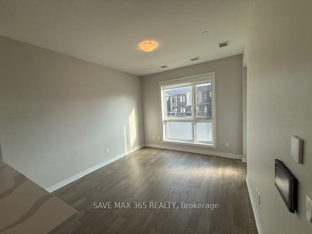 220 - 470 Gordon Krantz Avenue, Milton, ON L9E 1Z3