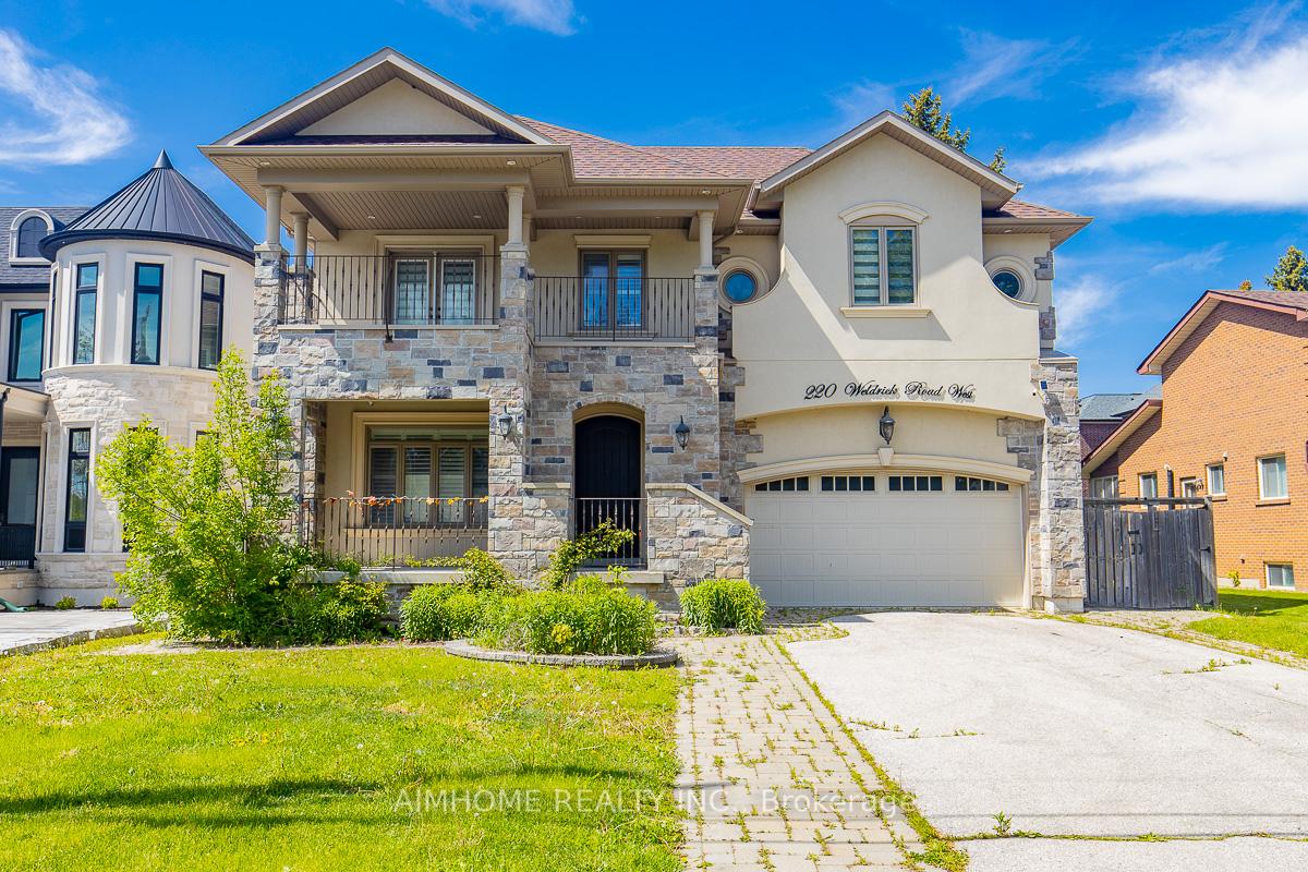 220 Weldrick Road W, Richmond Hill, ON L4C 3V3
