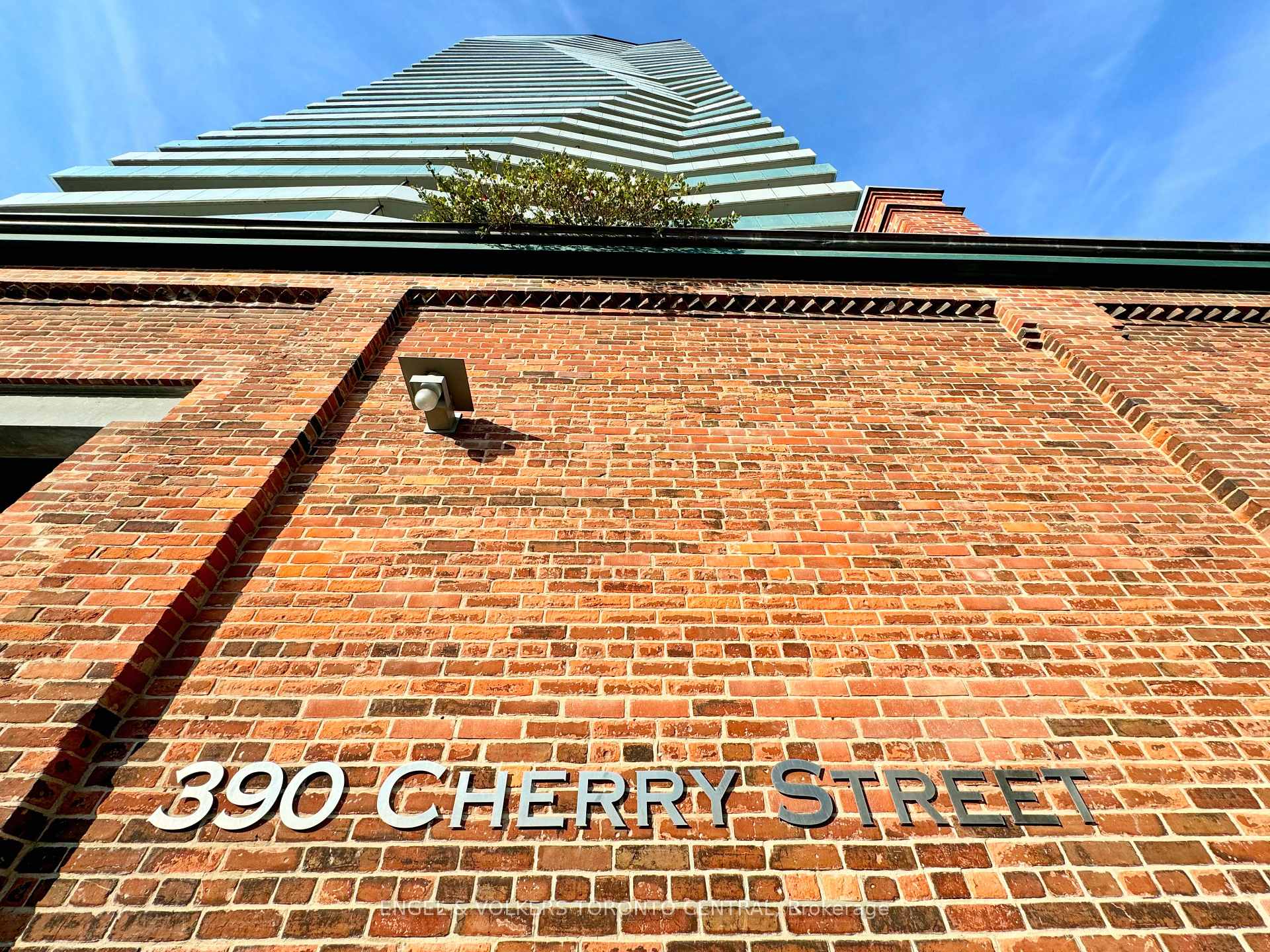 2202 - 390 Cherry Street, Toronto, ON M5A 0E2