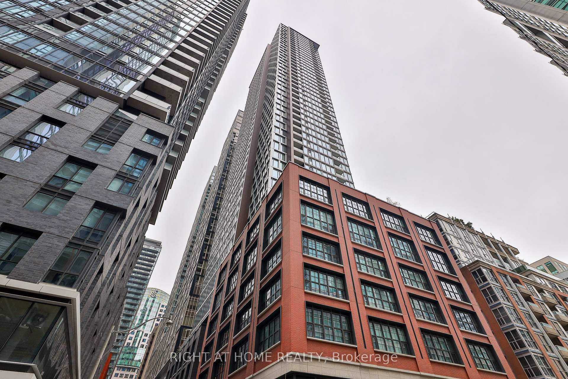 2202 - 55 Mercer Street, Toronto, ON M5V 0W4