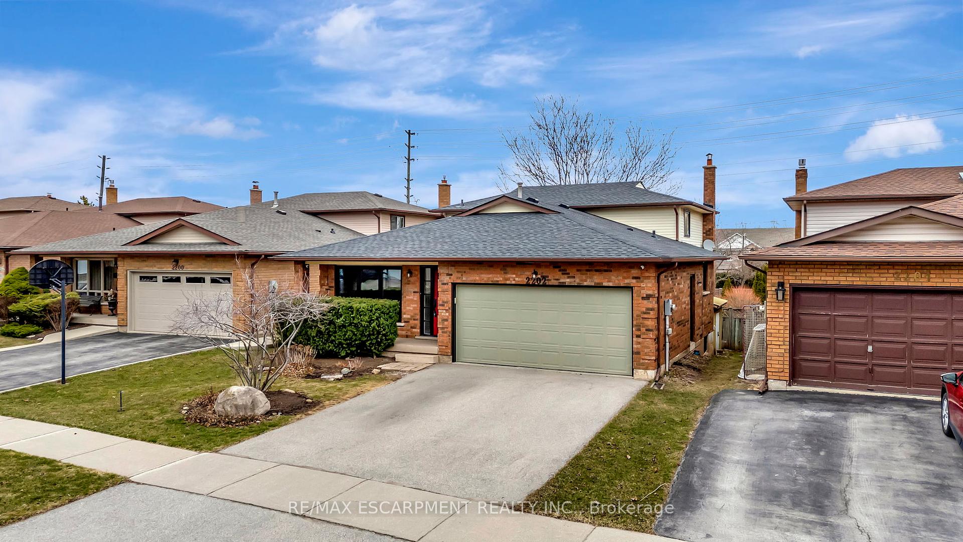 2202 Donald Road, Burlington, ON L7M 3R9