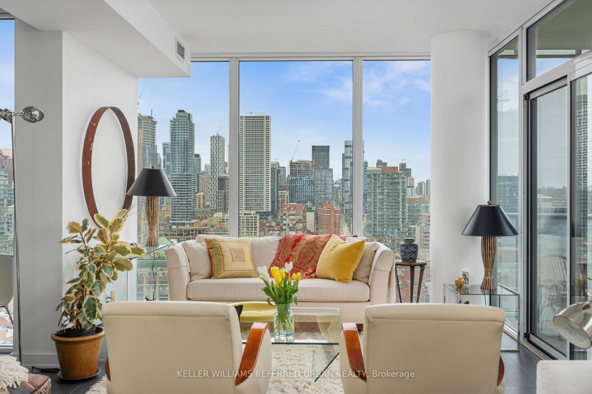 2204 - 1 Market Street, Toronto, ON M5E 0A2