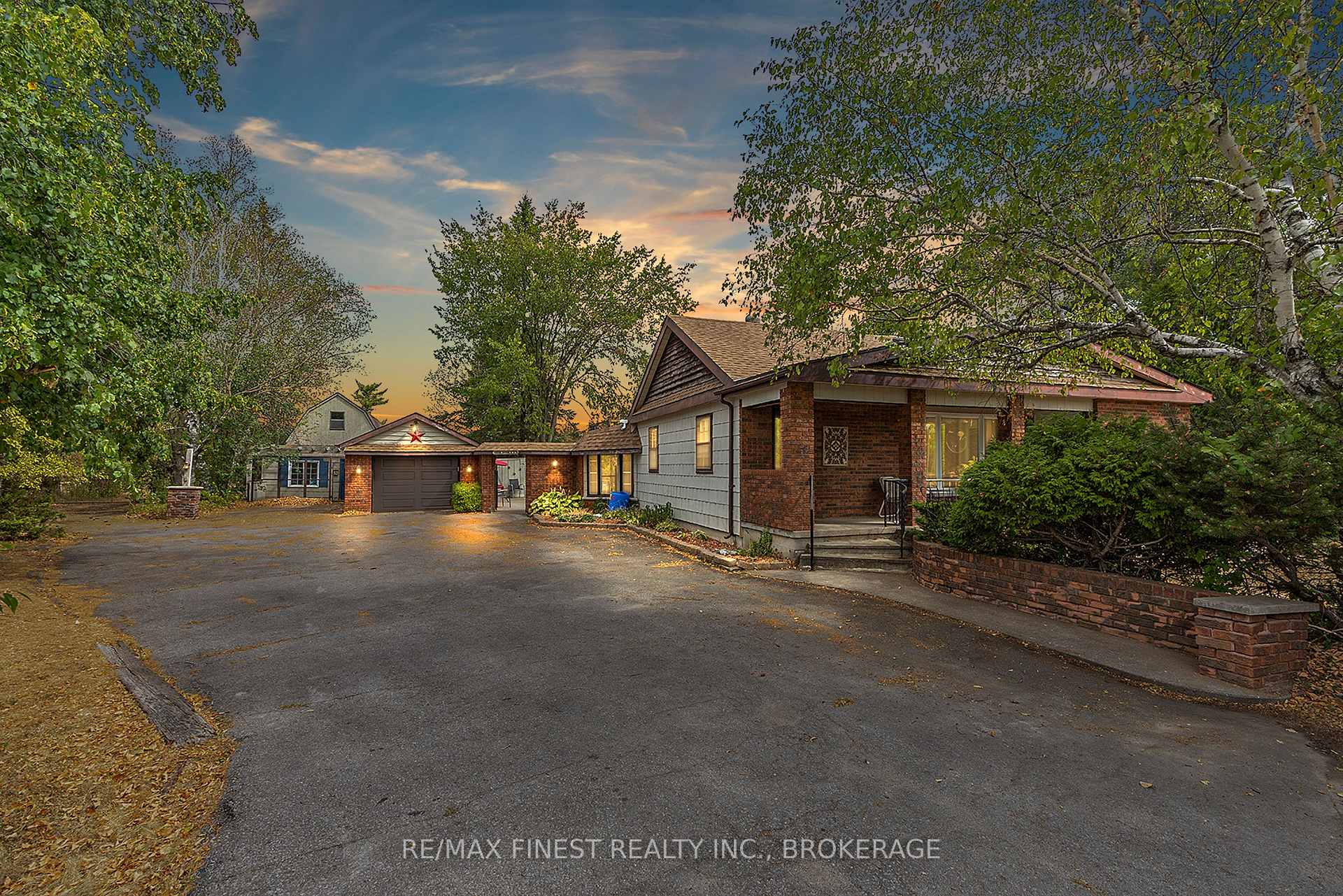 2204 Unity Road, Kingston, ON K0H 1M0