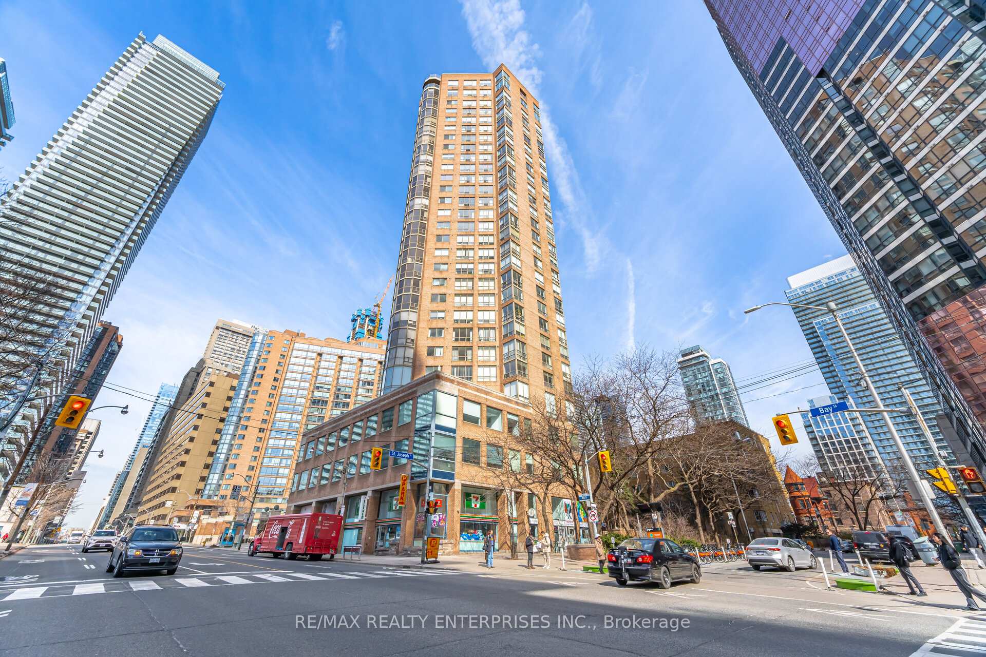 2205 - 44 St Joseph Street, Toronto, ON M4Y 2W4