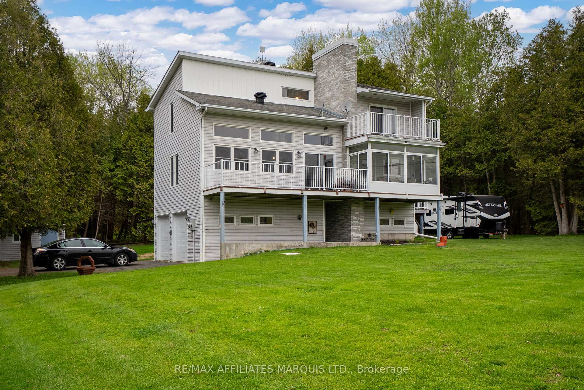 22061 Beauchamp Drive, South Glengarry, ON K0C 1Z0