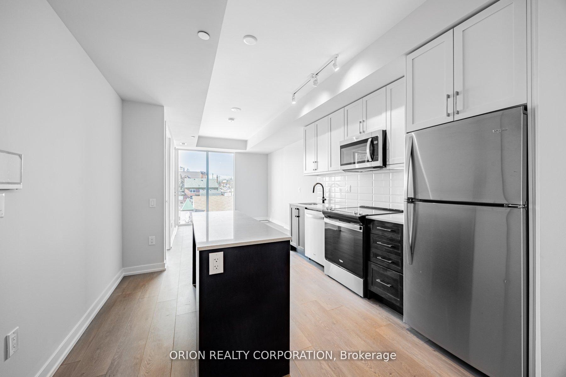 221 - 201 Brock Street S, Whitby, ON L1N 4K2
