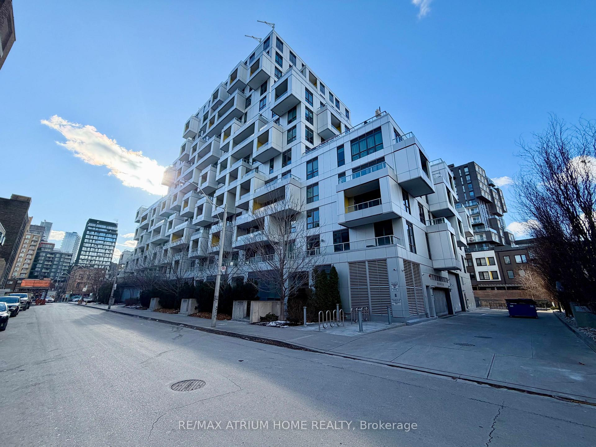 221 - 38 Cameron Street, Toronto, ON M5T 0C3
