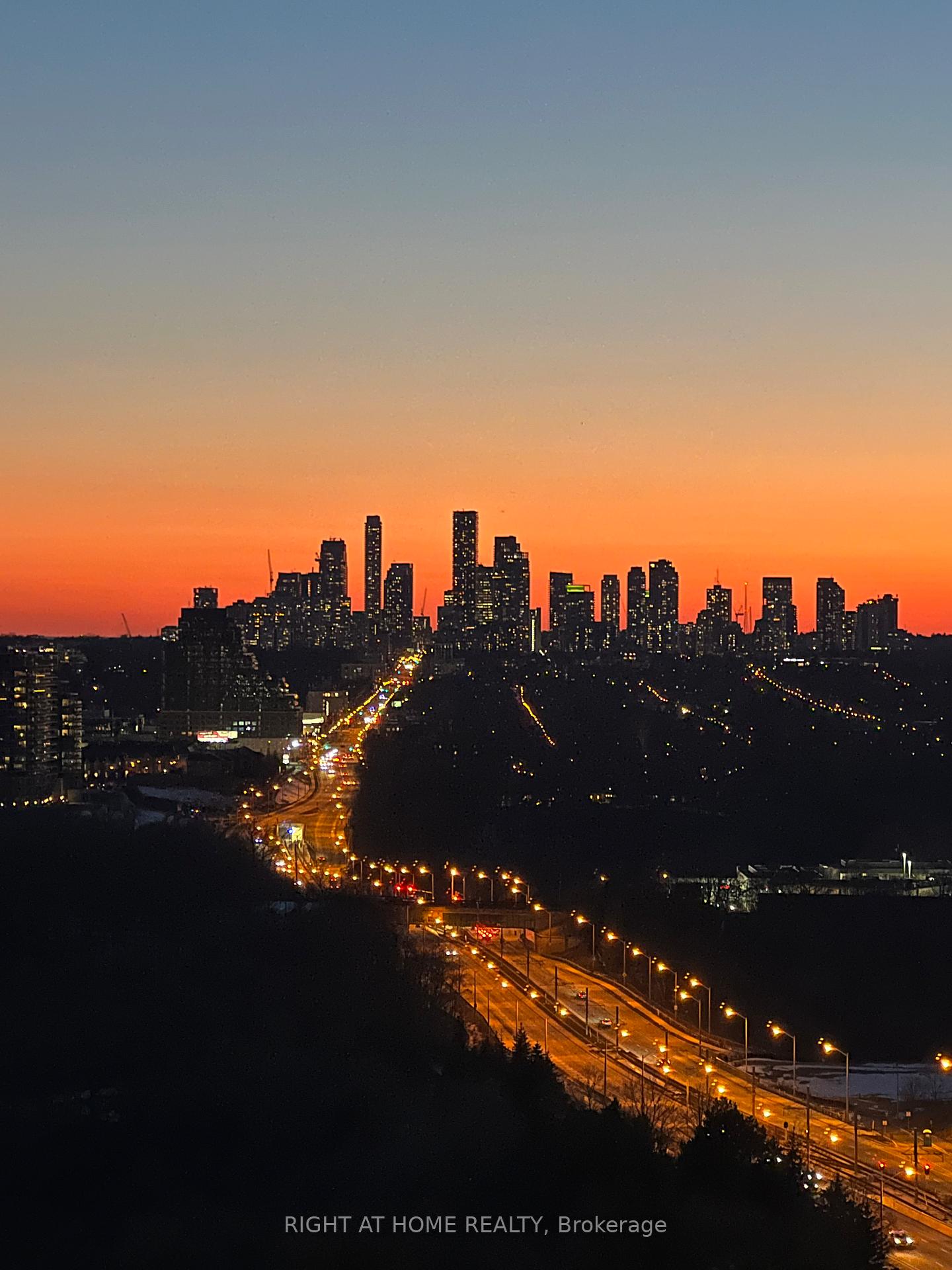 2210 - 6 Sonic Way, Toronto, ON M3C 0P1