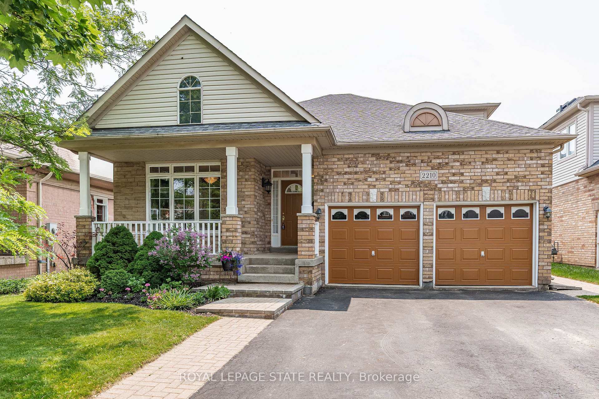 2210 Tiger Road, Burlington, ON L7M 4W9