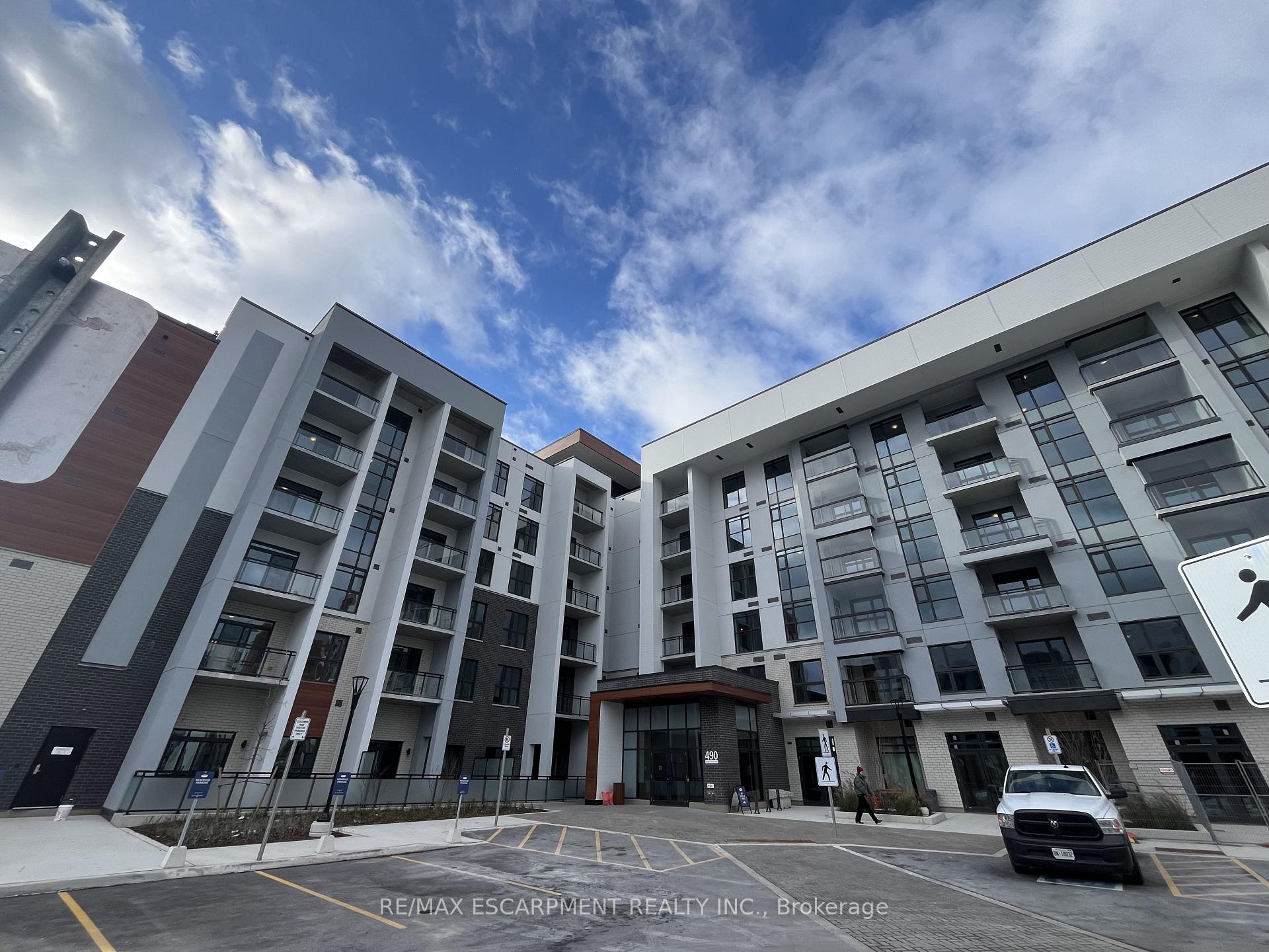 222 - 490 Gordon Krantz Avenue, Milton, ON L9T 2X5