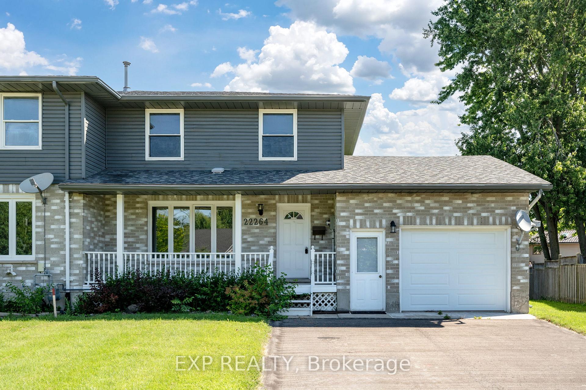 22264 ADELAIDE Street, Strathroy-Caradoc, ON N0L 1W0