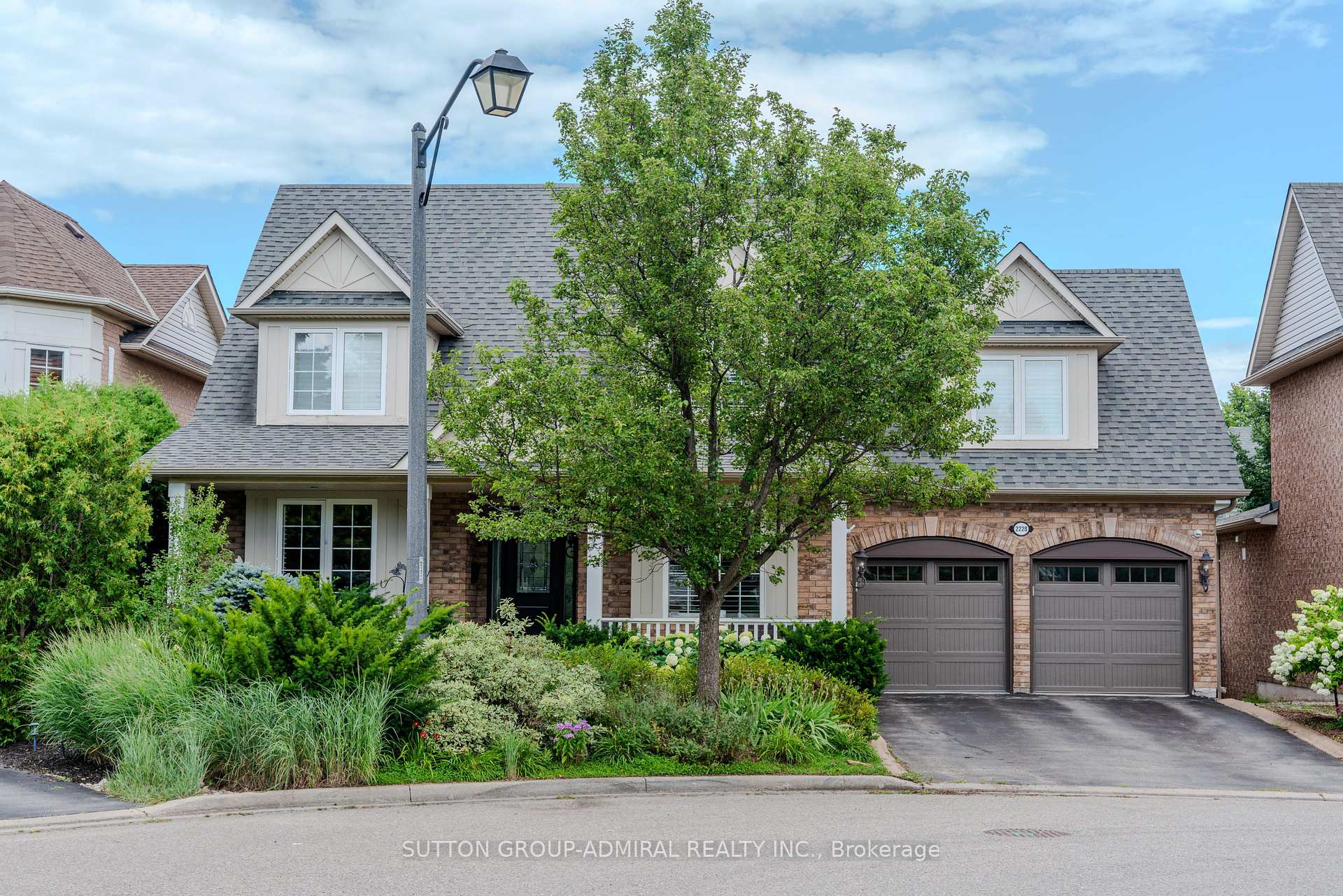 2228 Austin Court, Burlington, ON L7L 6V5