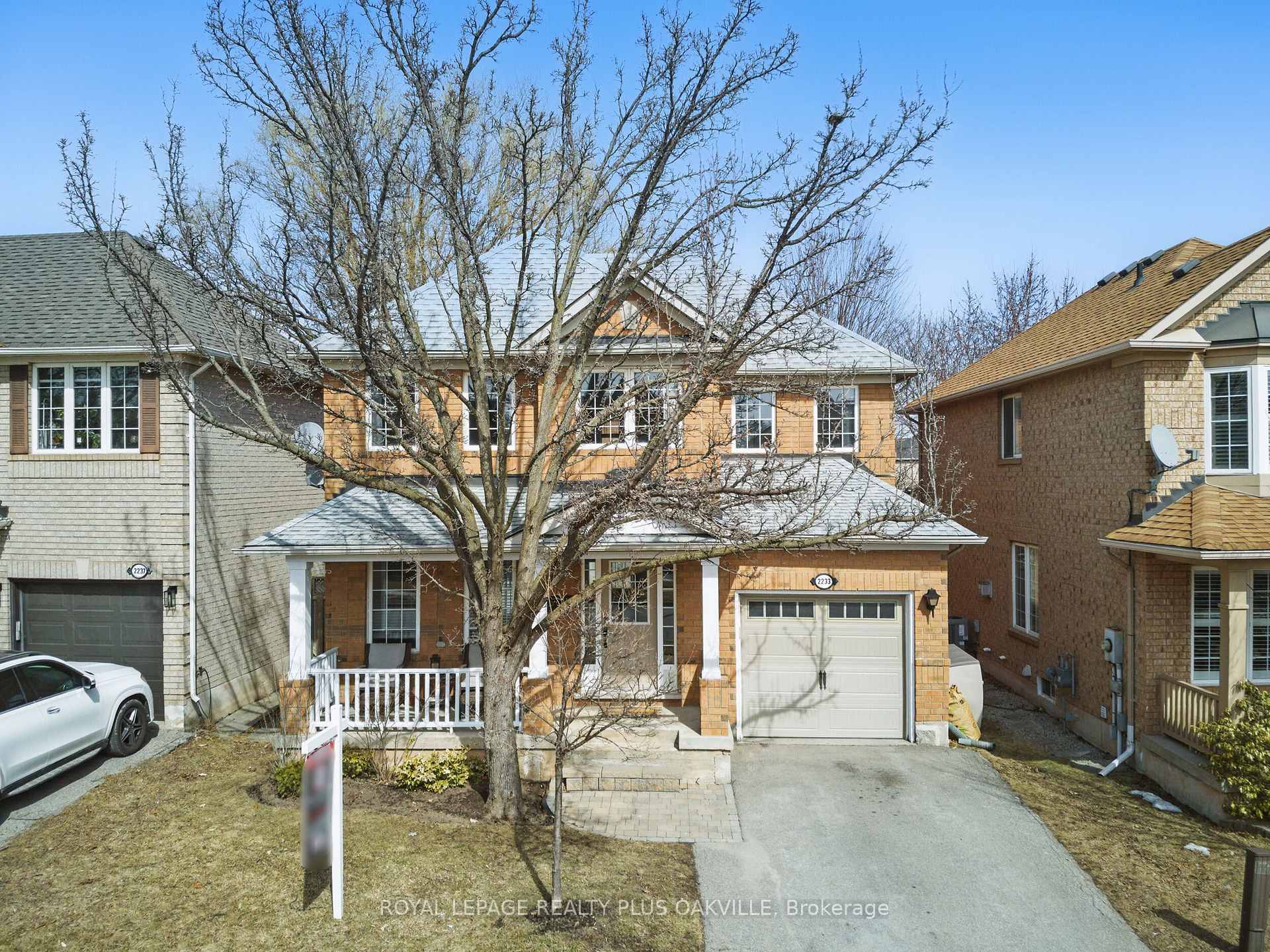 2233 Oakhaven Drive, Oakville, ON L6M 3X8