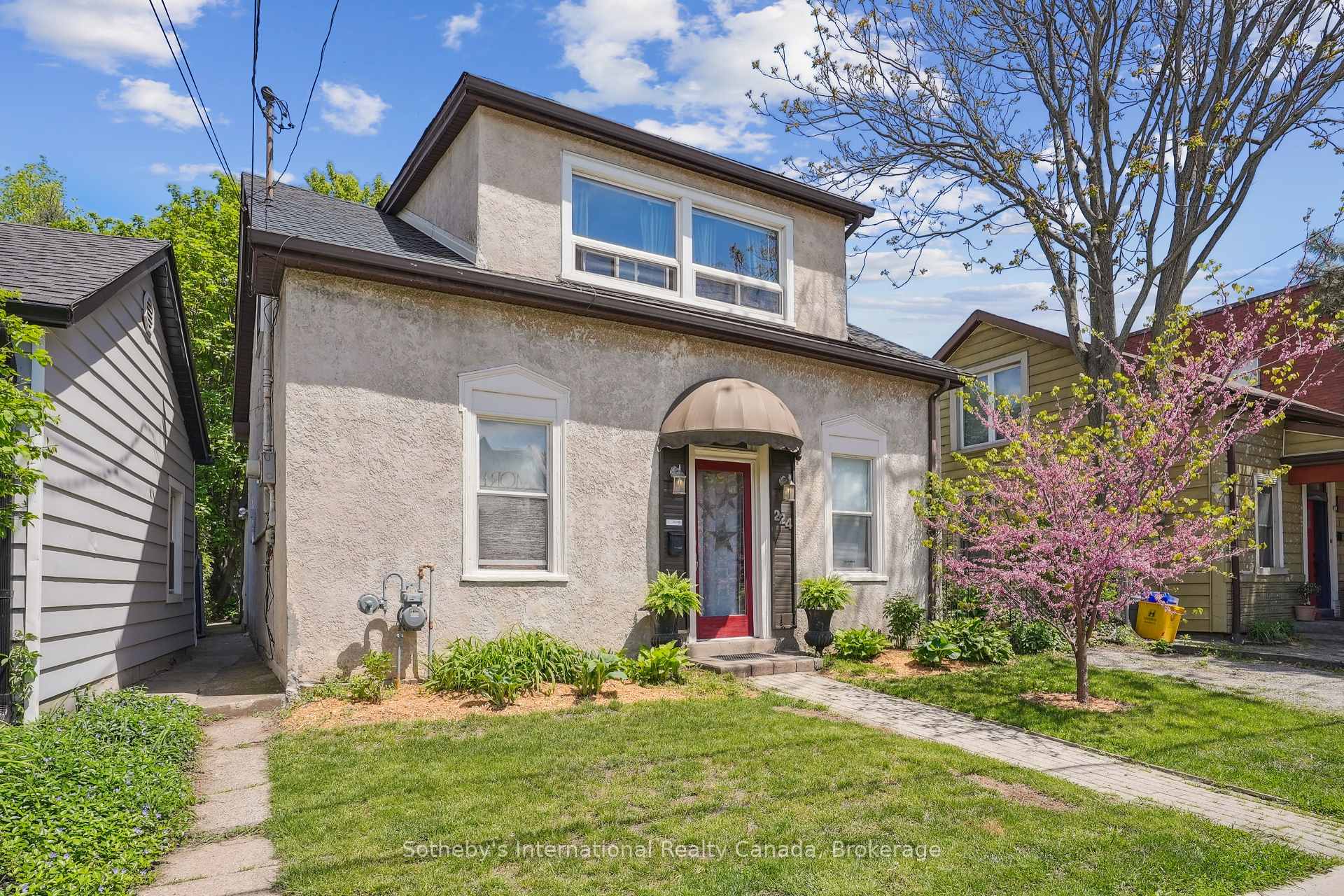 224 Napier Street, Hamilton, ON L8R 1S7