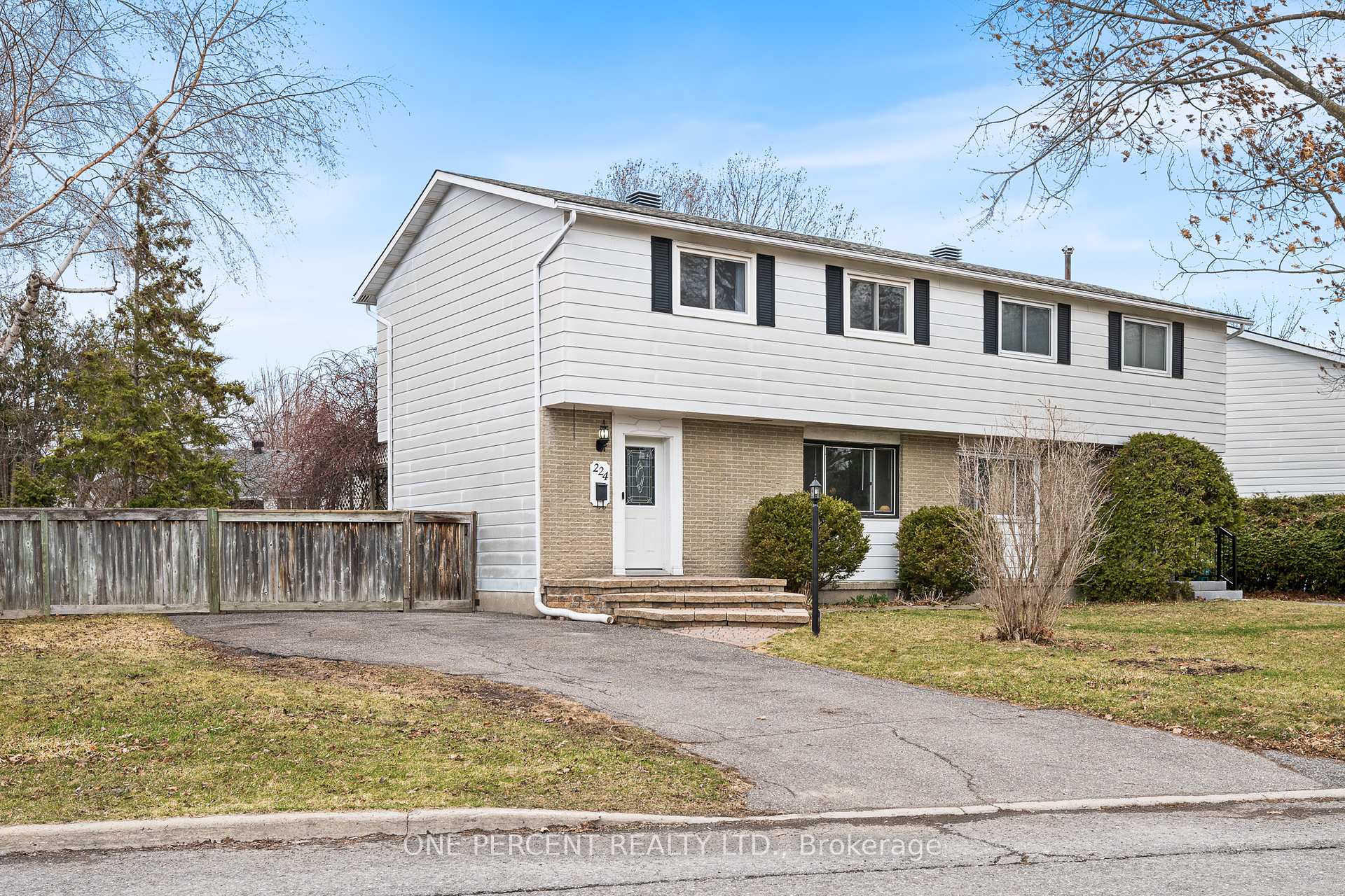 224 Old Colony Road, Kanata, ON K2L 1M7