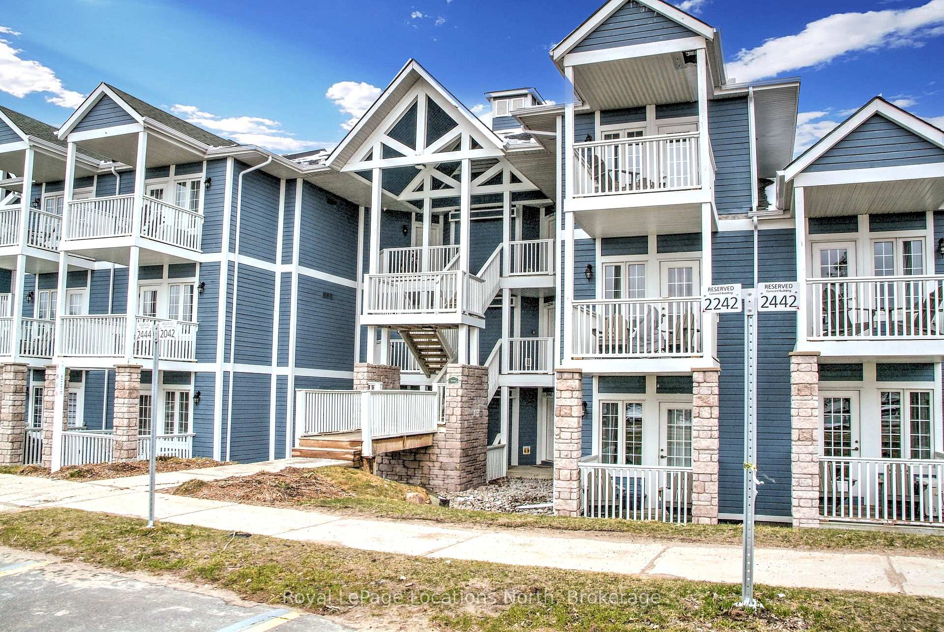 2242/2243 - 90 Highland Drive, Oro-Medonte, ON L0L 2L0