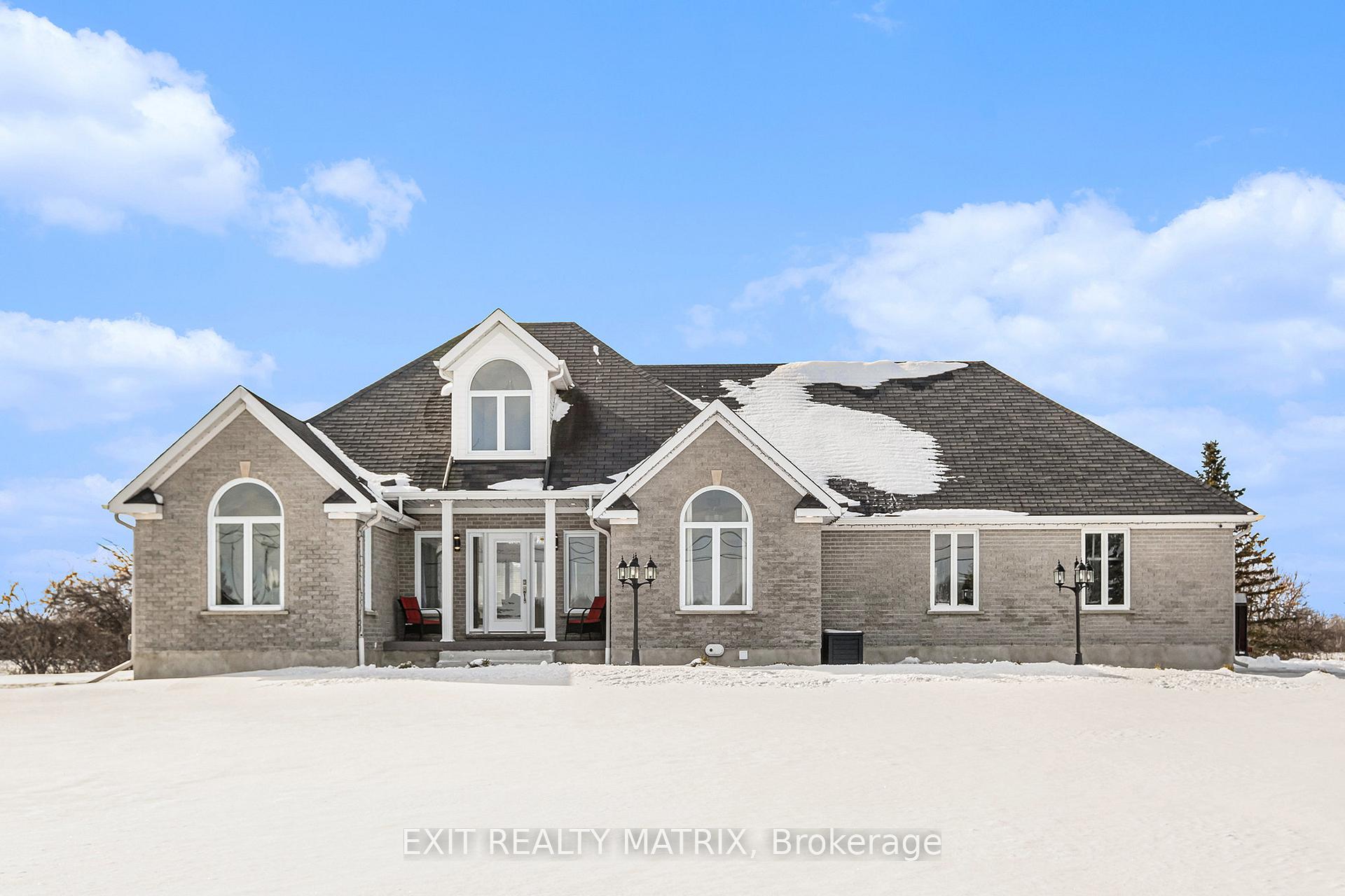 2248 County 12 Road, North Stormont, ON K0C 1G0