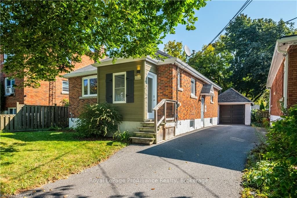 225 REGENT Street, Kingston, ON K7L 4K5