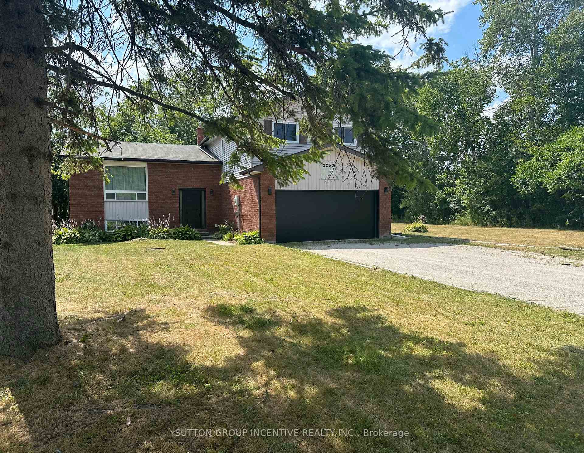 2252 Richard Street, Innisfil, ON L9S 2C5