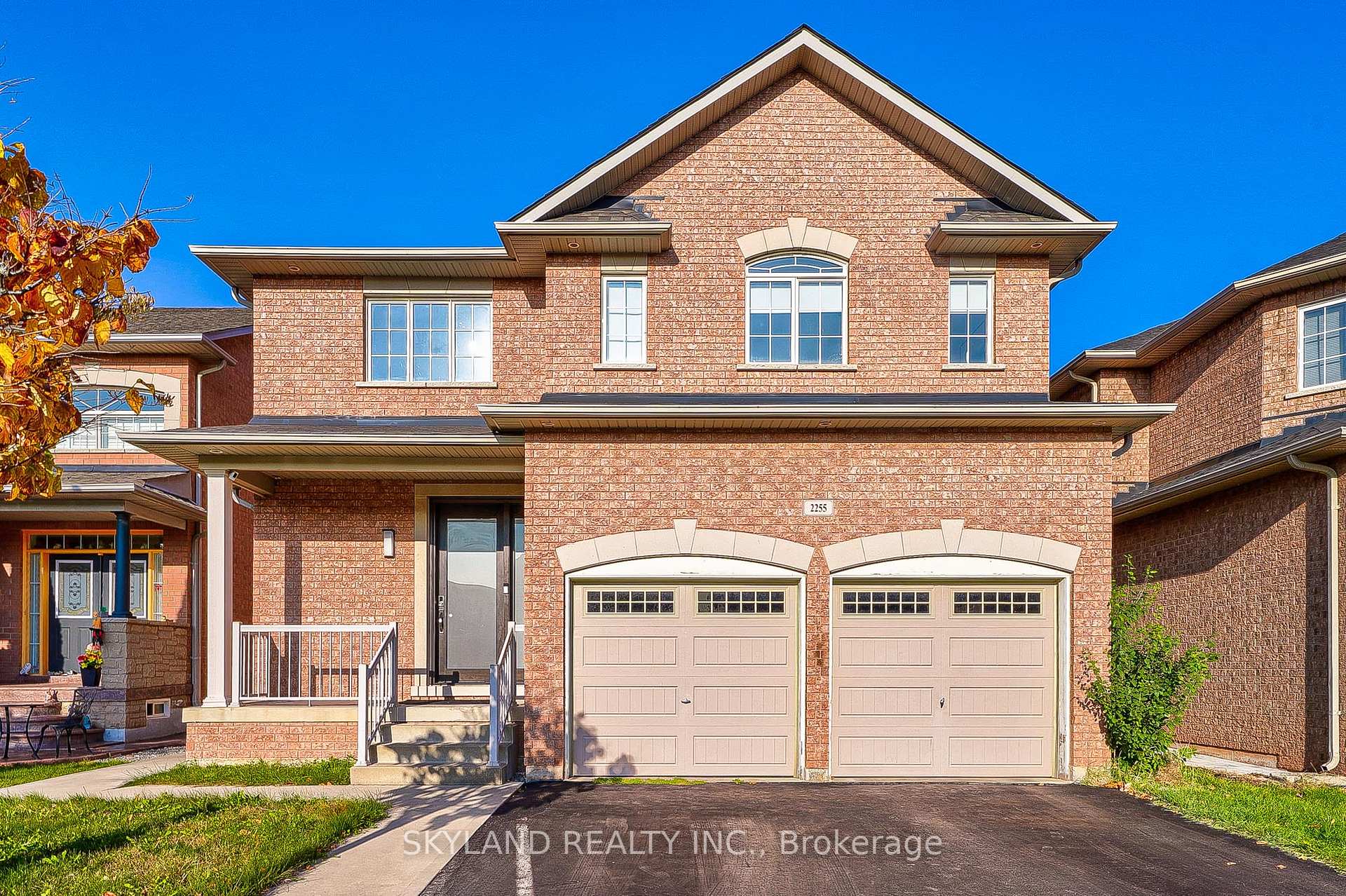 2255 Stratus Drive, Oakville, ON L6M 4W3