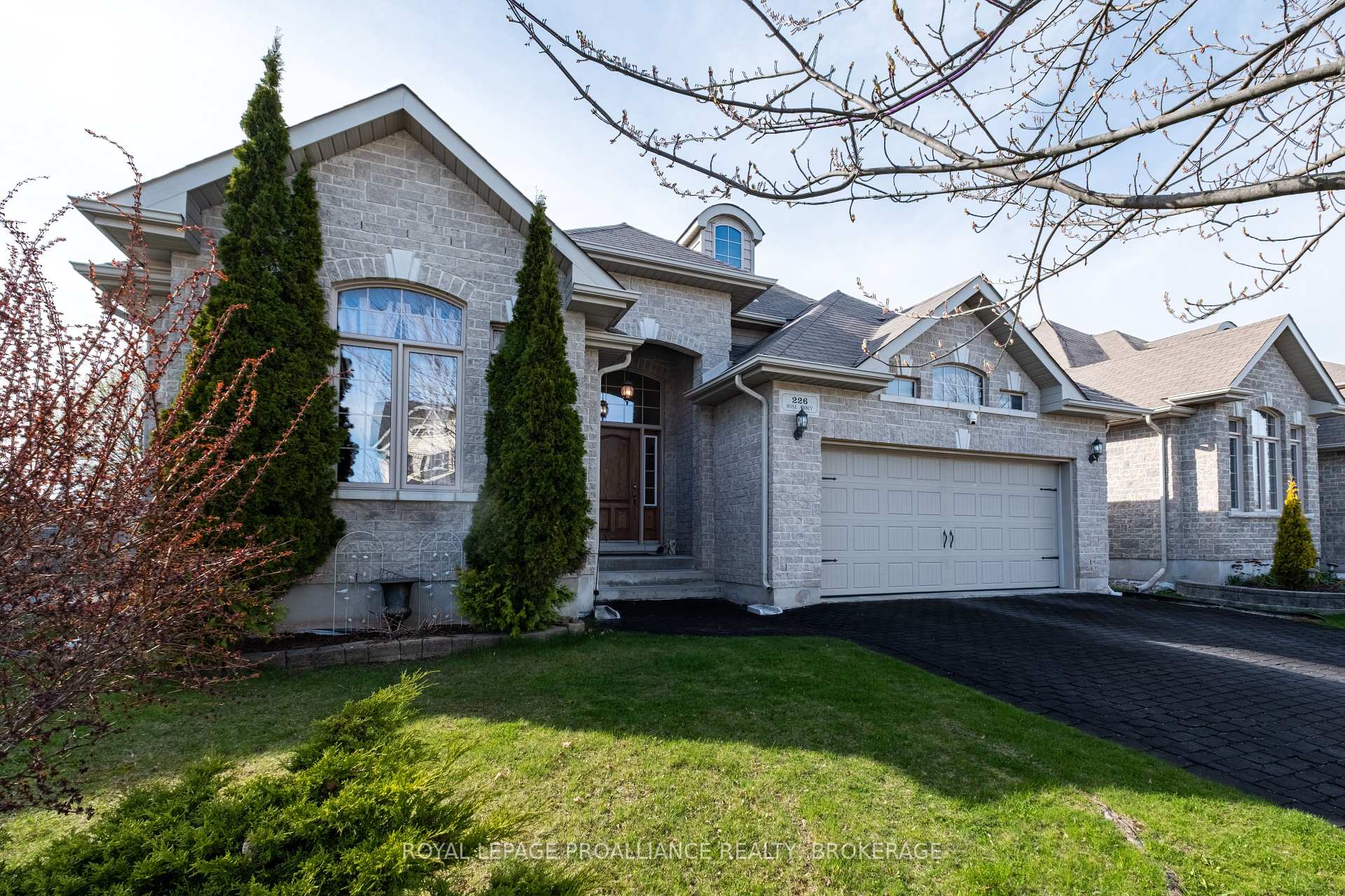 Kingston Real Estate MLS® Listings & Houses For Sale