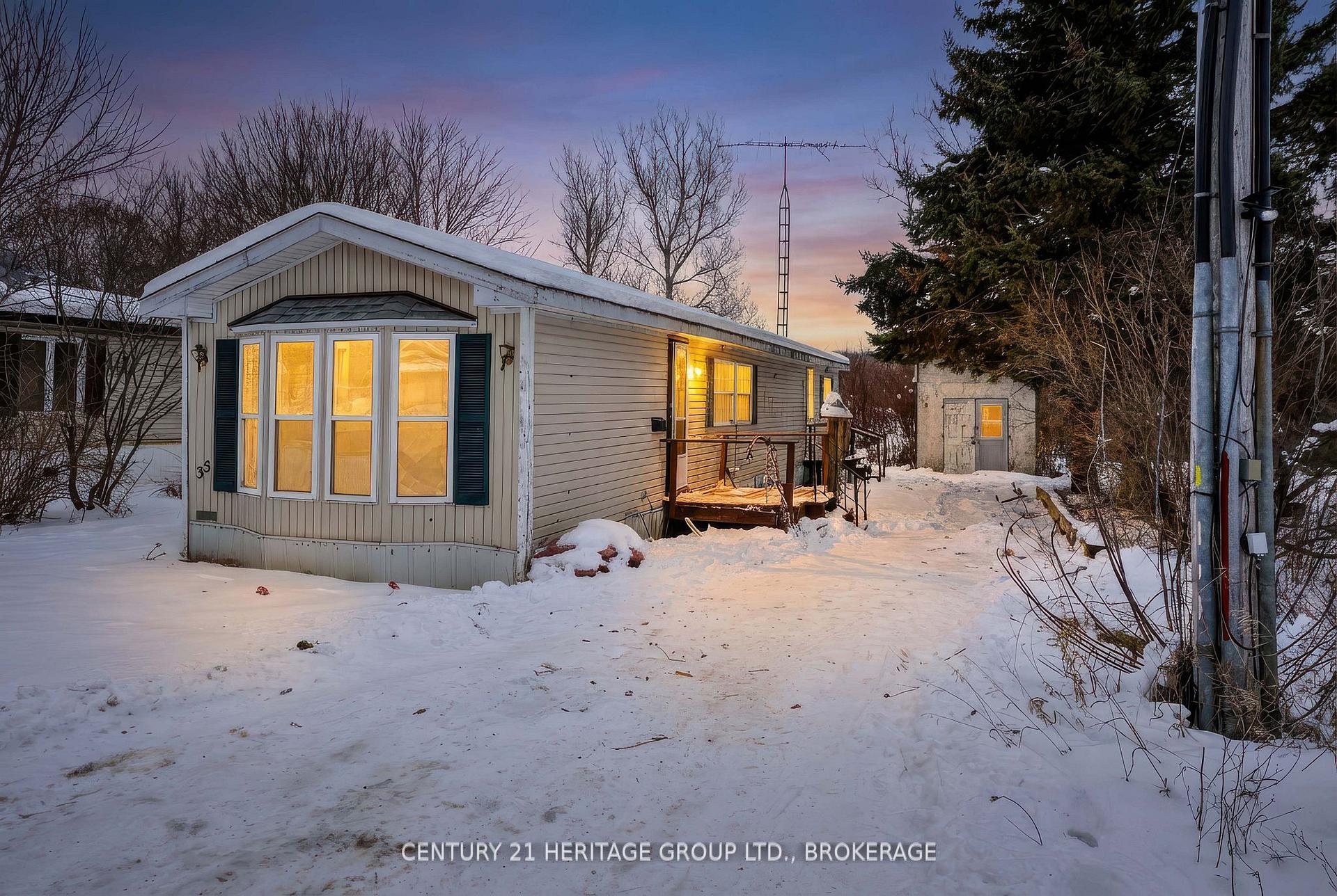 2 - 227 BIG HILL Road, Leeds and the Thousand Islands, ON K0H 2N0