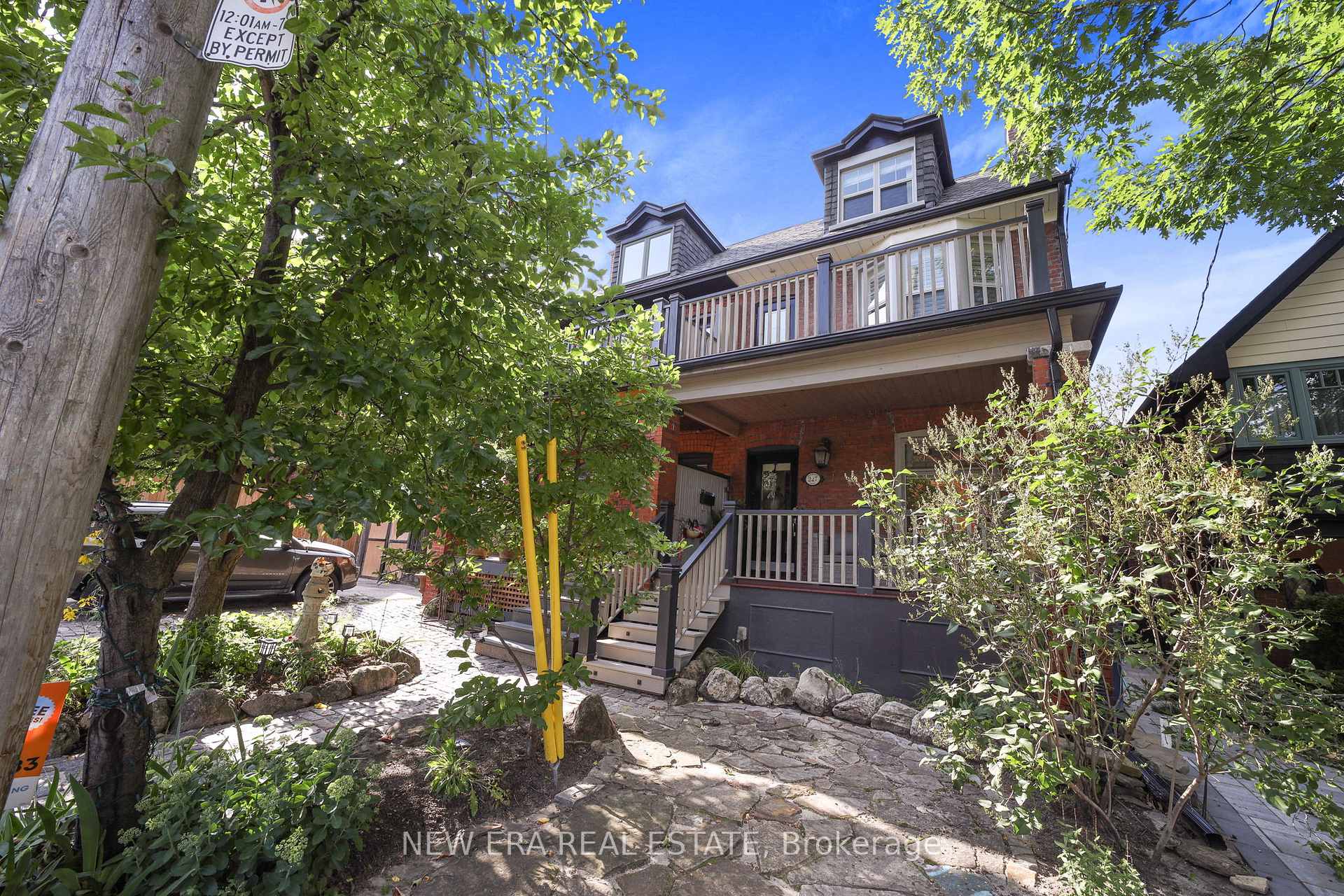 227 Oakmount Road, Toronto, ON M6P 3K3
