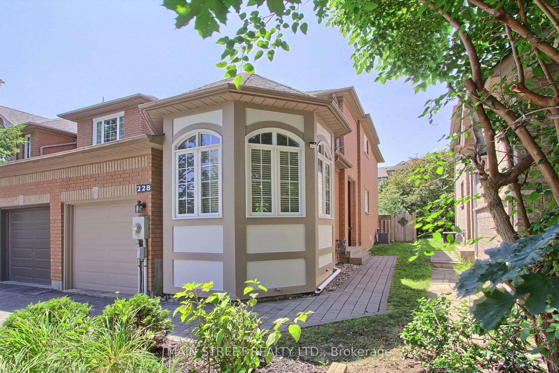 Newmarket Real Estate MLS® Listings & Houses For Sale