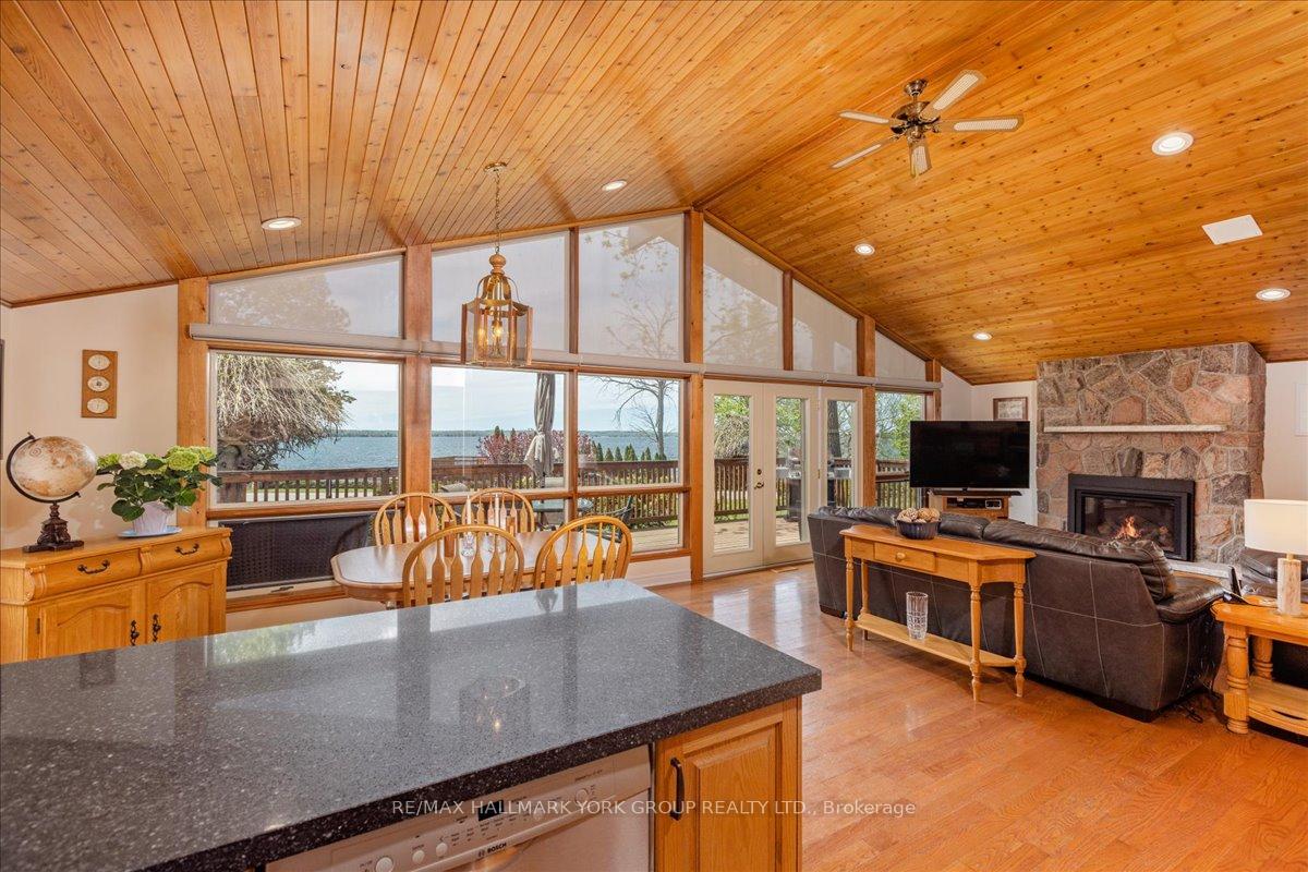 229 Lake Drive N, Georgina, ON L4P 3C8