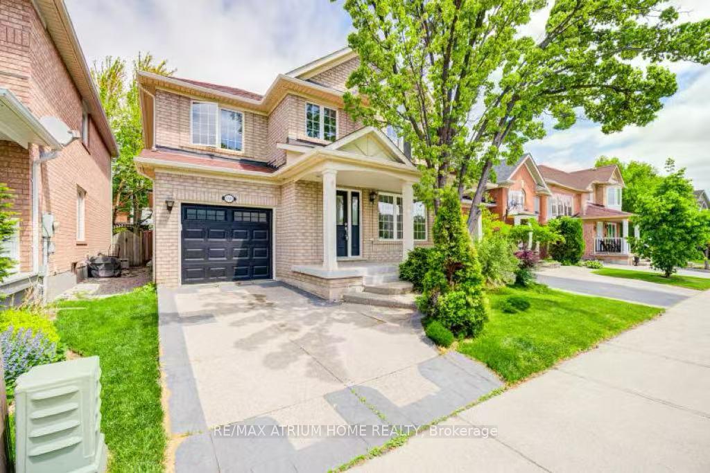 2293 Oakhaven Drive, Oakville, ON L6M 3Y9