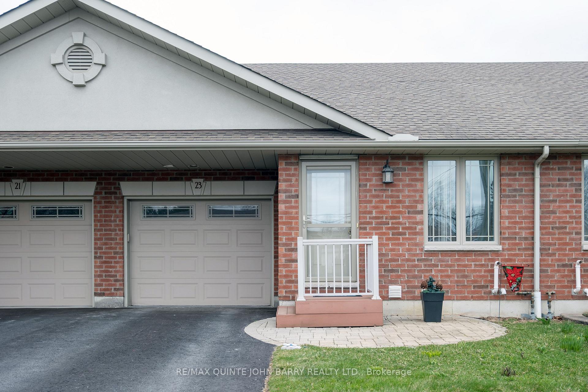 23 Division Street N, Brighton, ON K0K 1H0