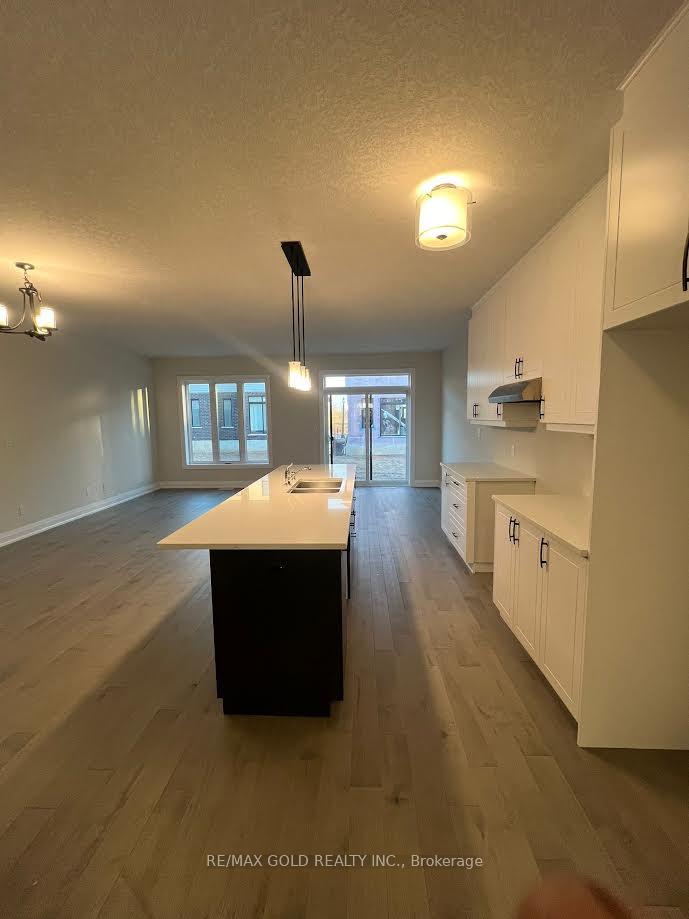 23 Jacob Detweiller Drive, Kitchener, ON N2P 0K7