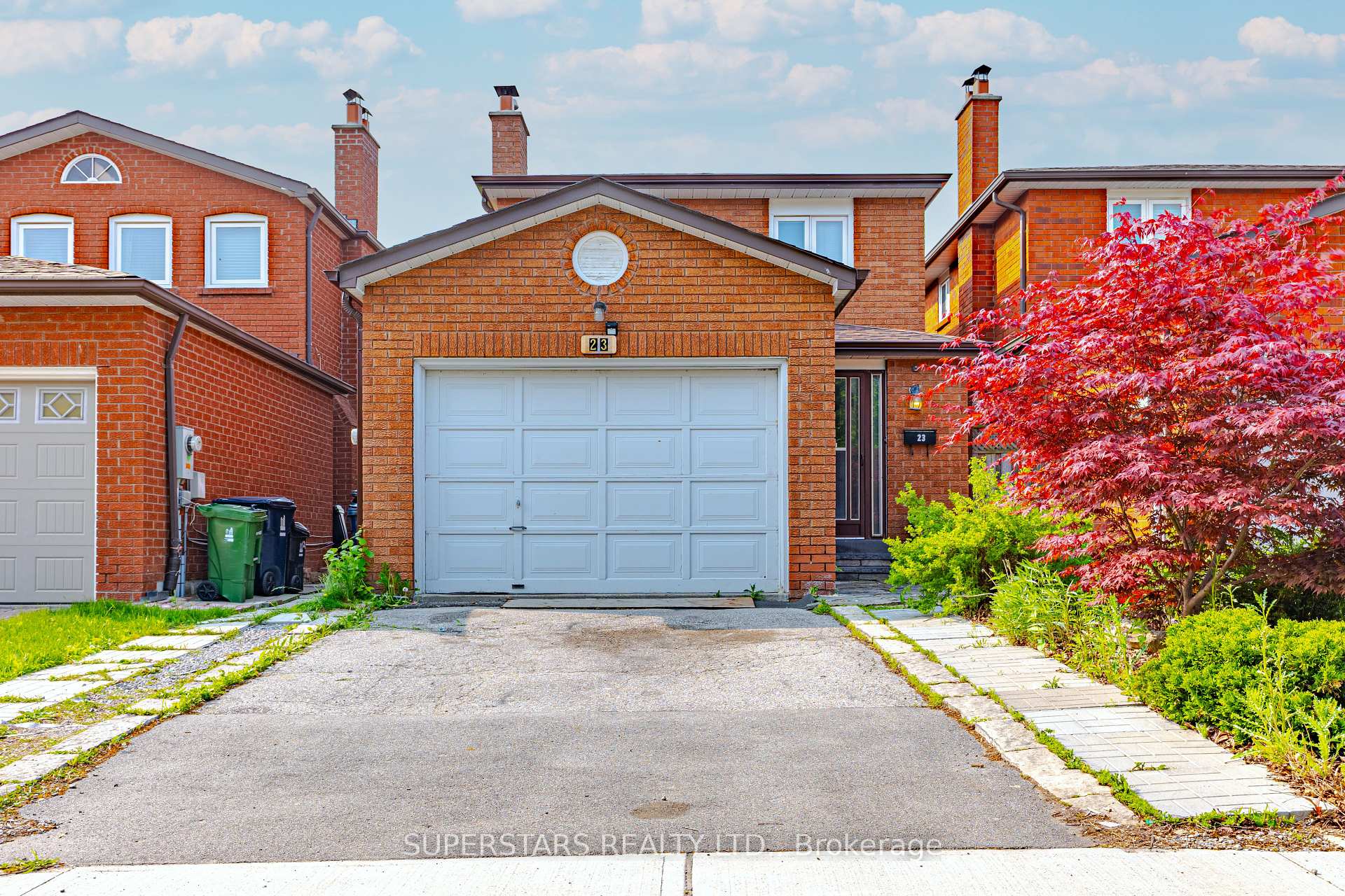 23 Lord Sydenham Court, Toronto, ON M1W 3S4
