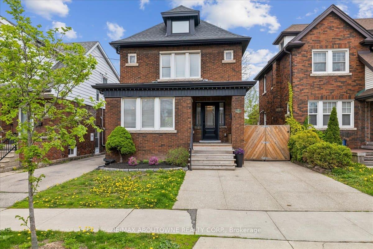 Hamilton Real Estate MLS® Listings & Houses For Sale