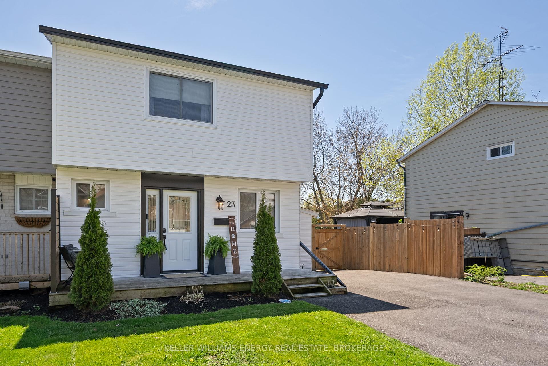 23 Stanley Drive, Port Hope, ON L1A 3W7