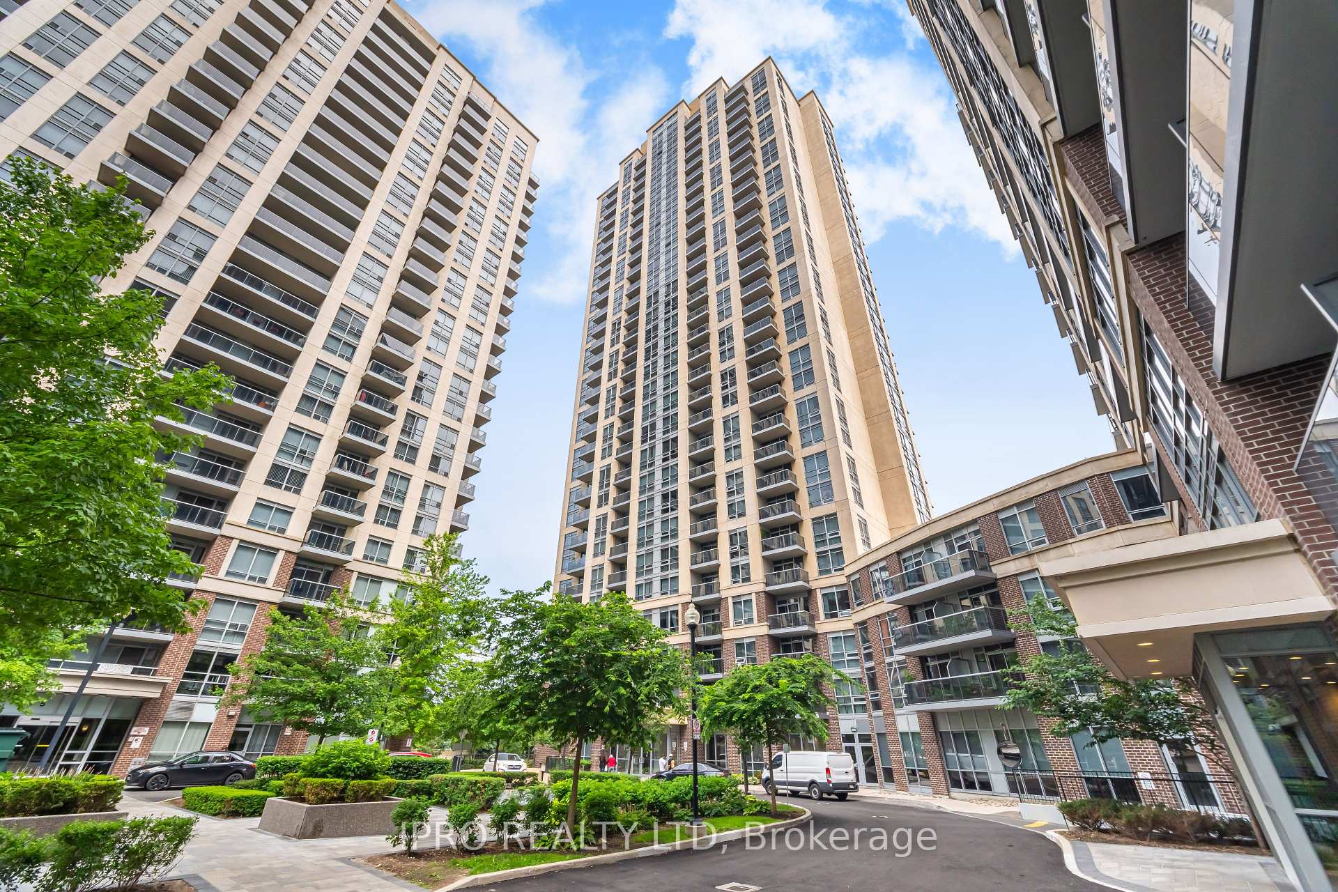 2304 - 3 Michael Power Place, Toronto, ON M9A 0A2