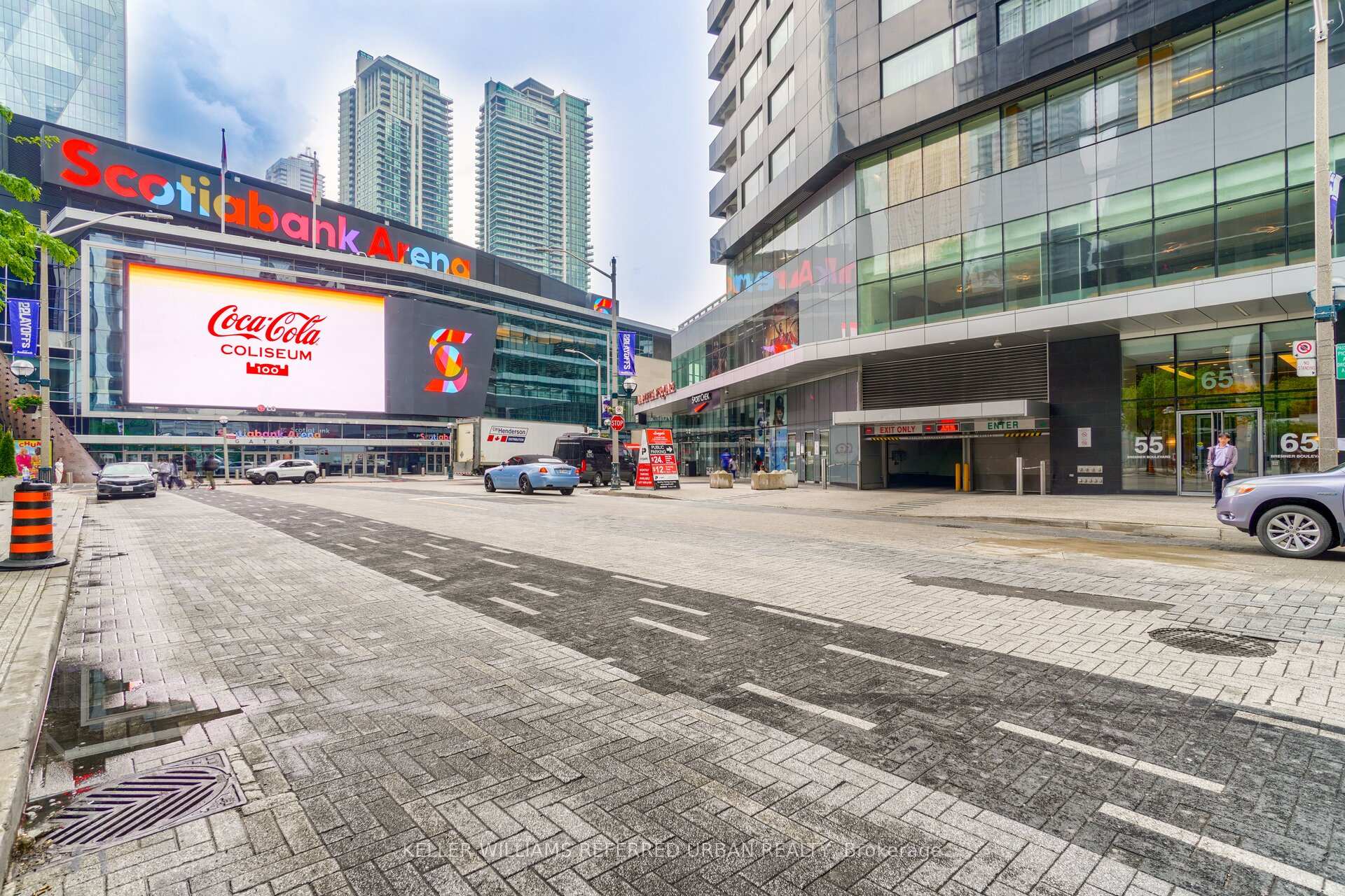 2304 - 65 Bremner Boulevard, Toronto, ON M5J 0A7