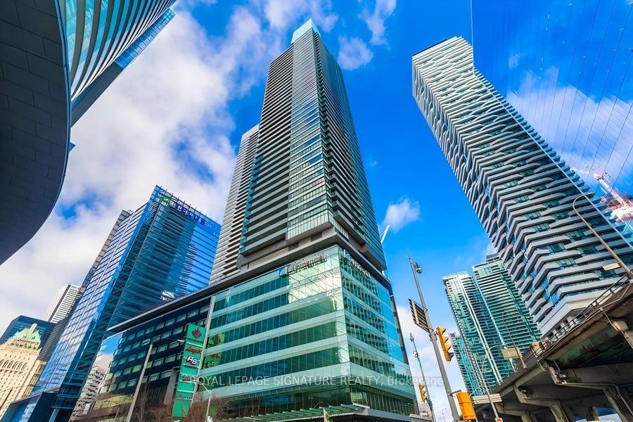2306 - 55 Bremner Boulevard, Toronto, ON M5J 0A6