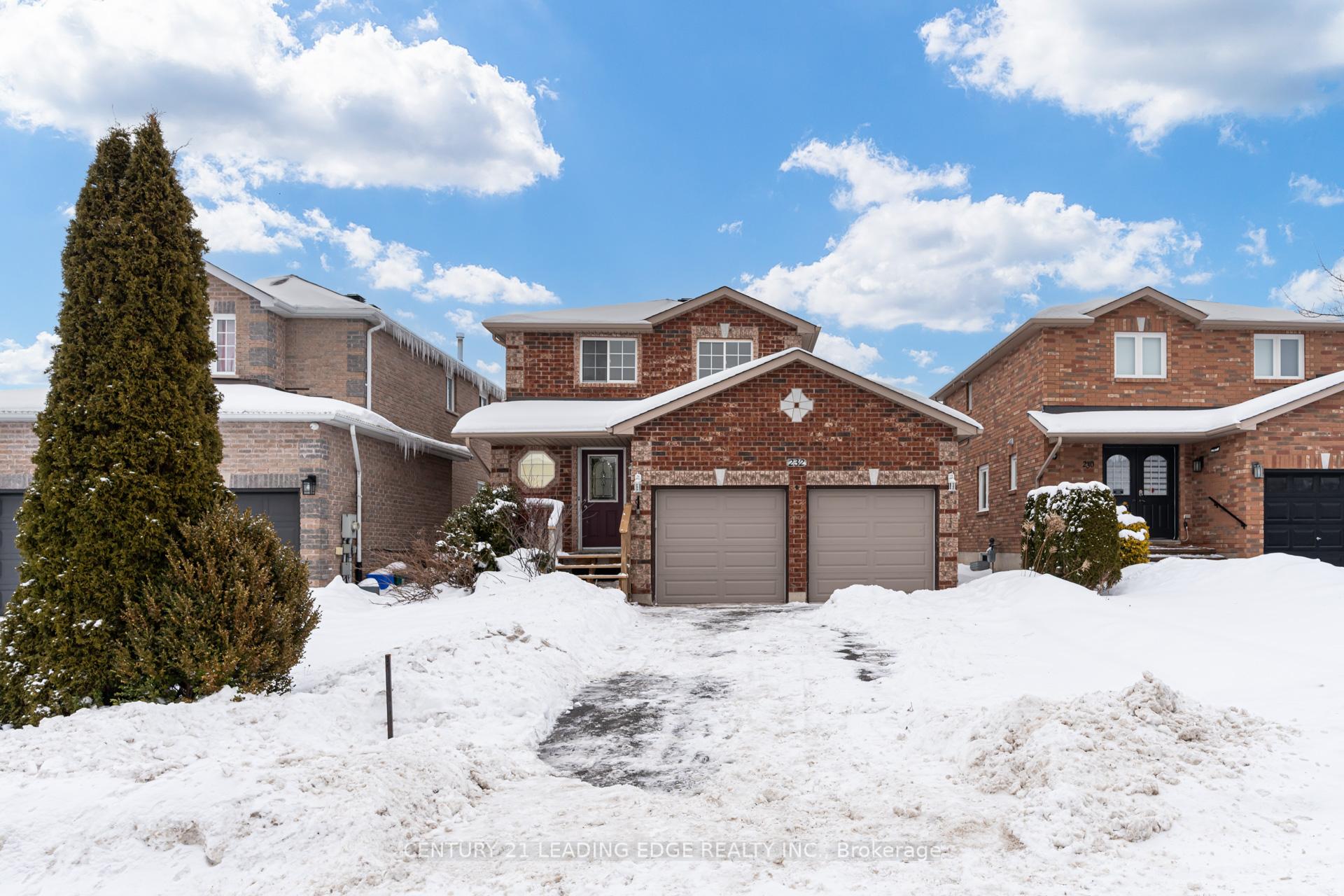 232 Nathan Crescent, Barrie, ON L4N 0N3