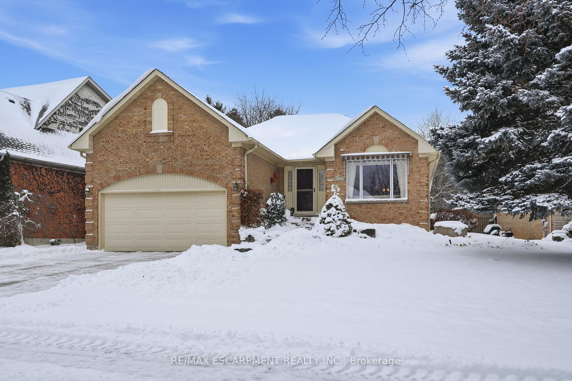 2320 Homer Drive, Burlington, ON L7P 4V4