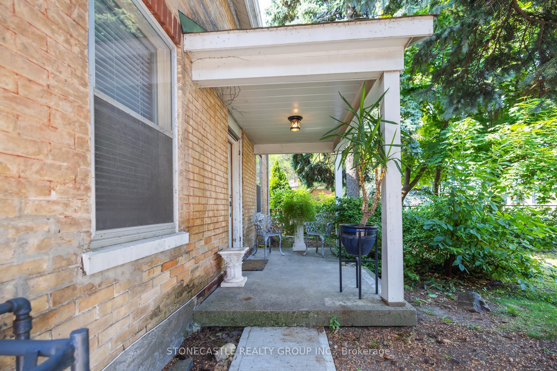 2321 Major Mackenzie Drive W, Vaughan, ON L6A 1R8