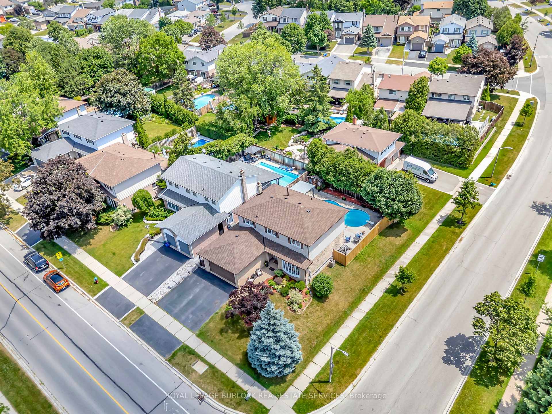 2325 Duncaster Drive, Burlington, ON L7P 4C3