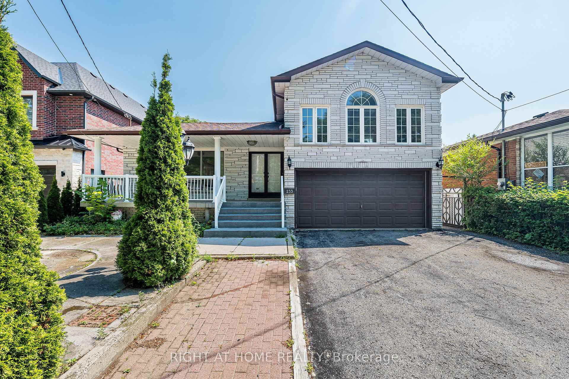 233 Faywood Boulevard, Toronto, ON M3H 2Y3