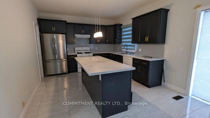 2335 Bakervilla Street, London South, ON N6P 0H4