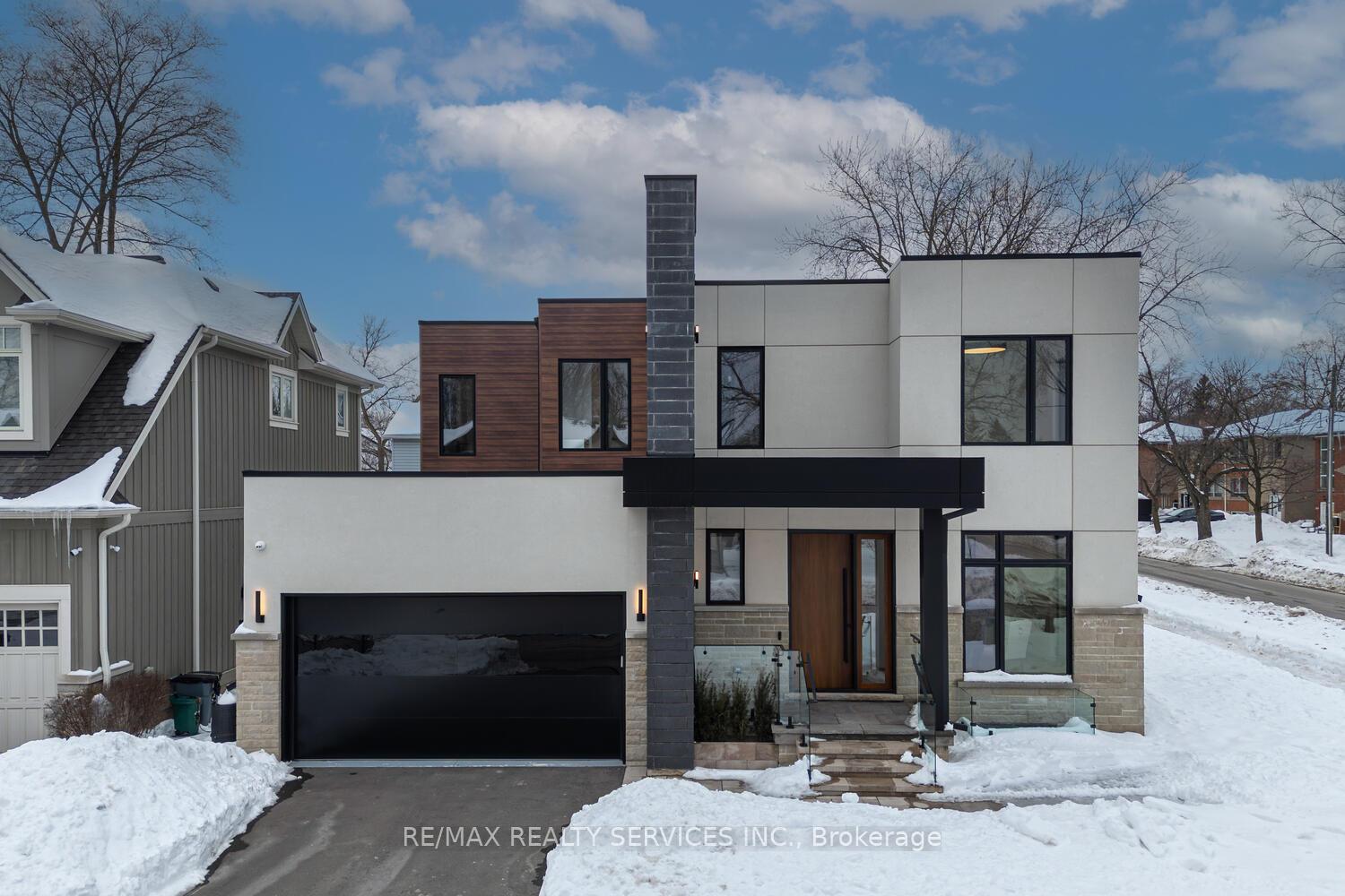 2345 Belyea Street, Oakville, ON L6L 1N8