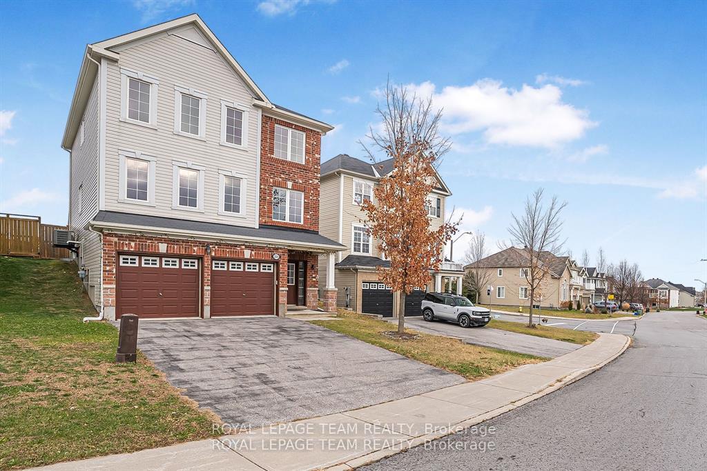 235 Huntsville Drive, Kanata, ON K2T 0C7