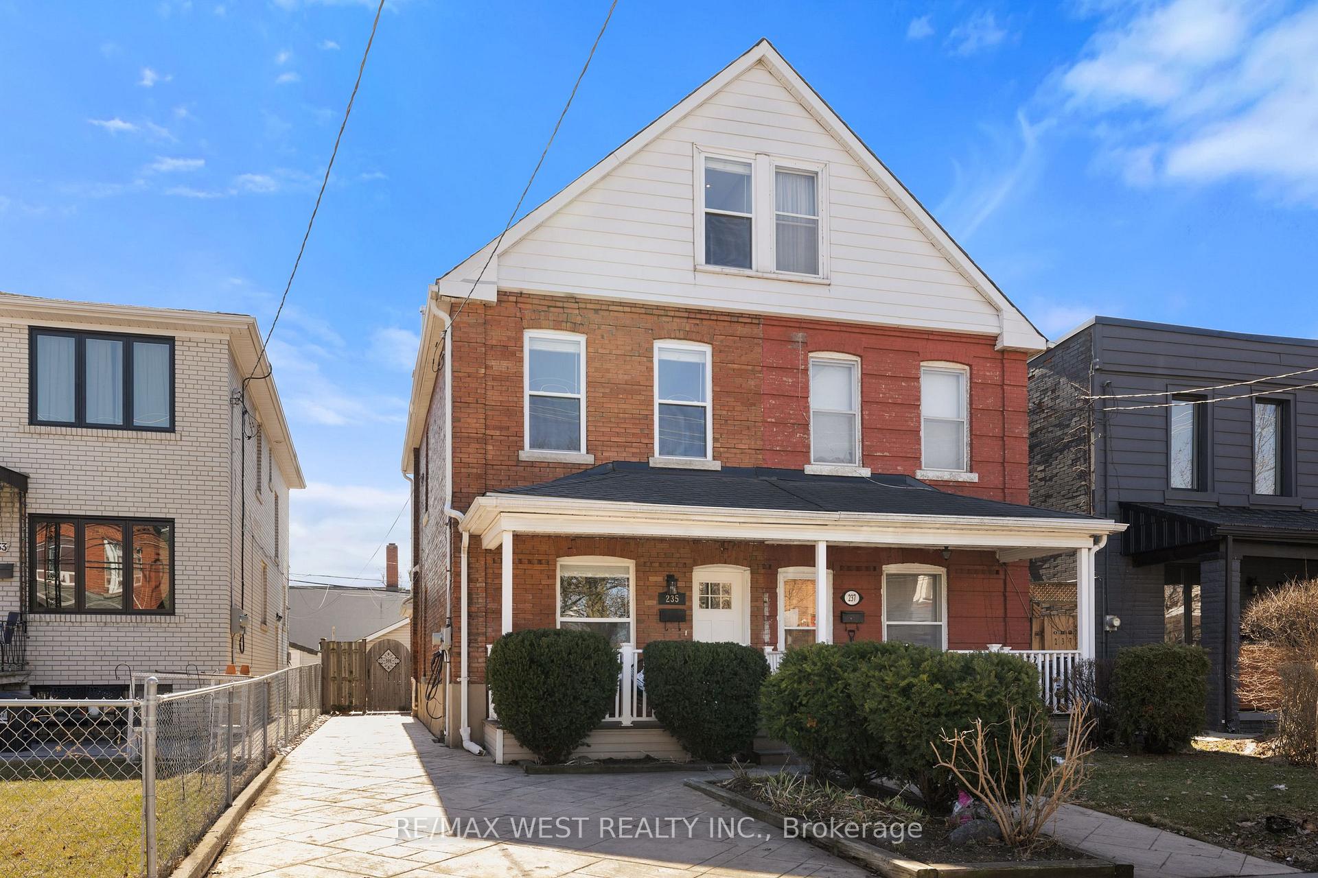 235 Maria Street, Toronto, ON M6P 1W6